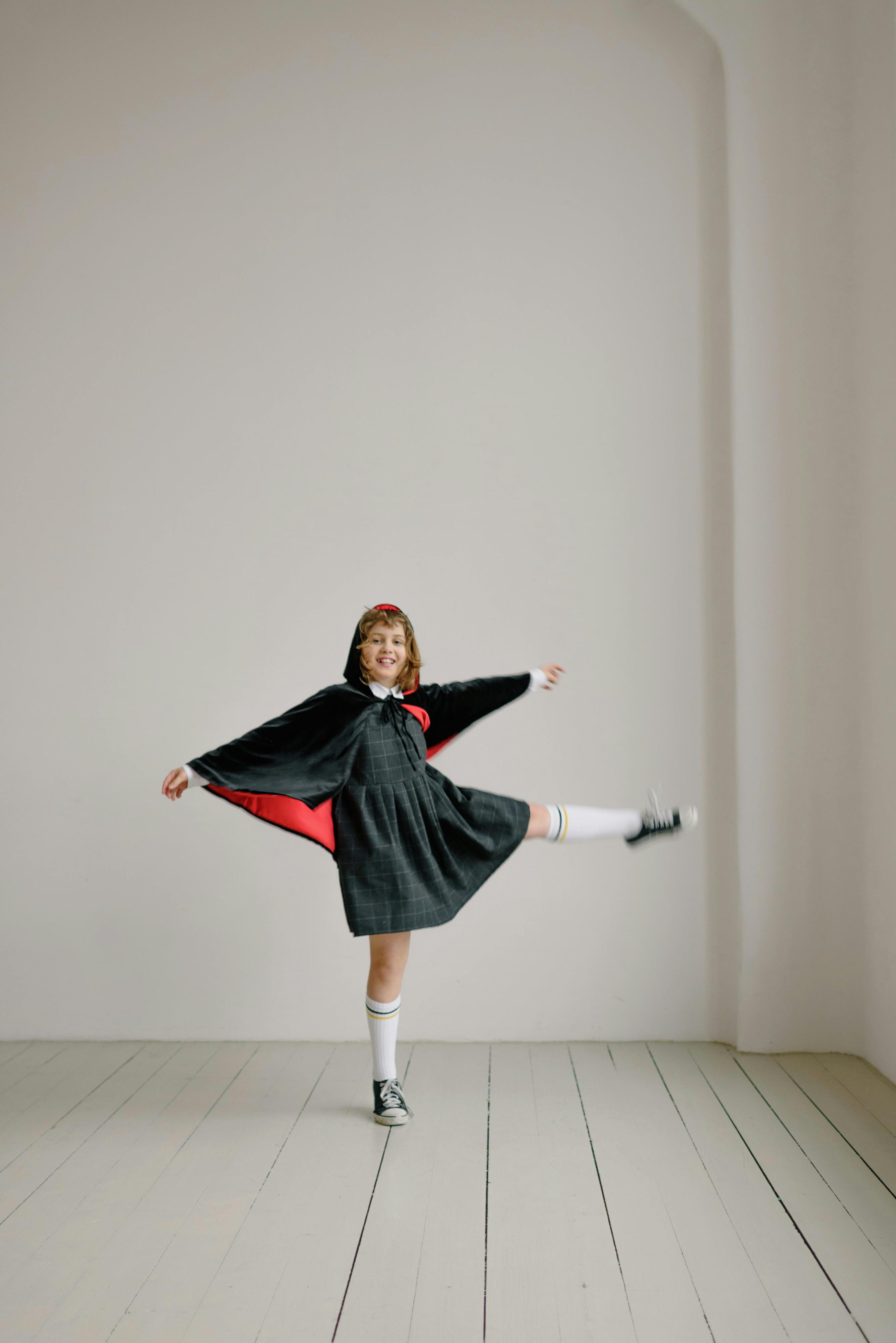 Kids Moving Photos, Download The BEST Free Kids Moving Stock Photos ...