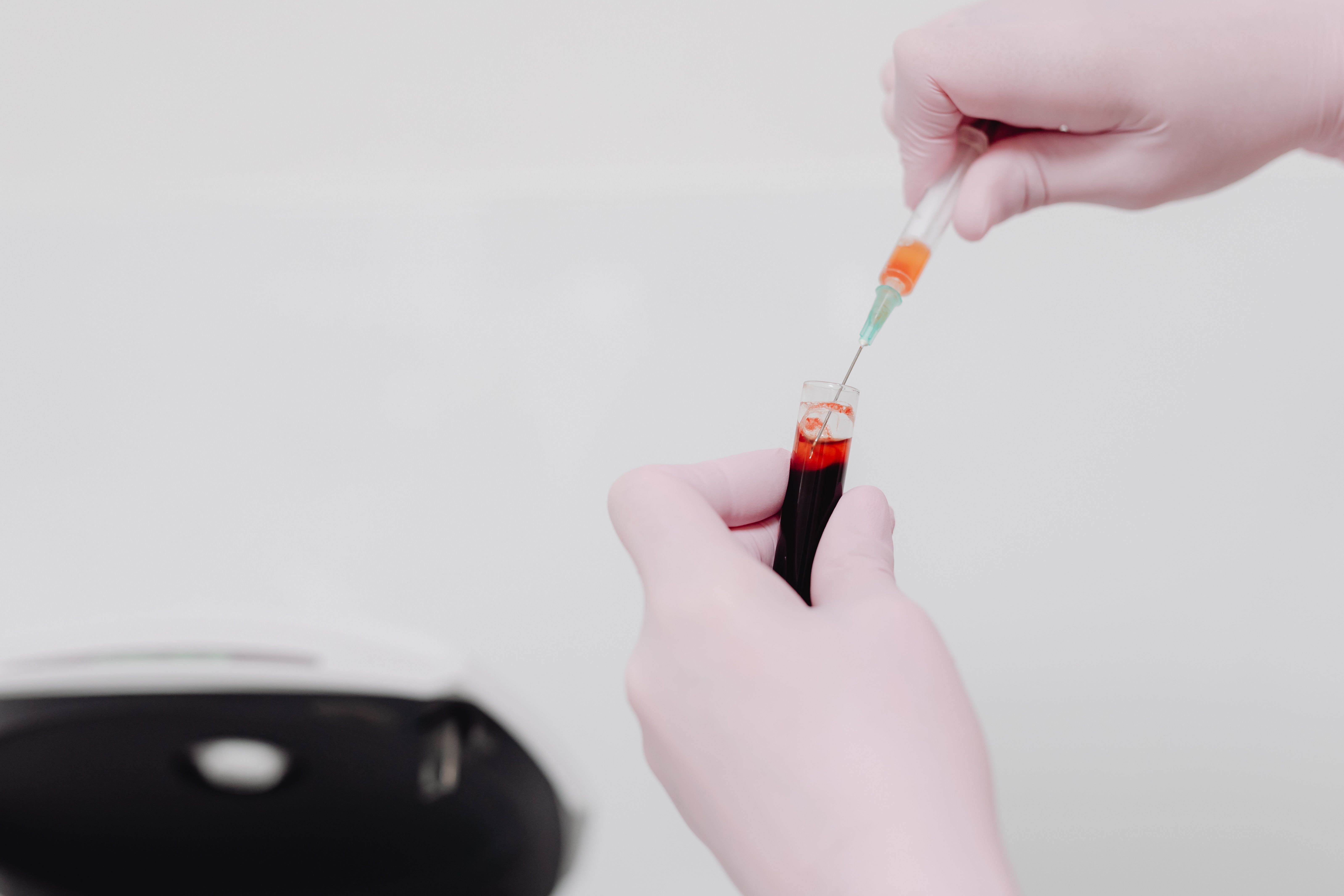 20.000+ Taking Blood Sample Bilder und Fotos · Kostenlos Downloaden ...