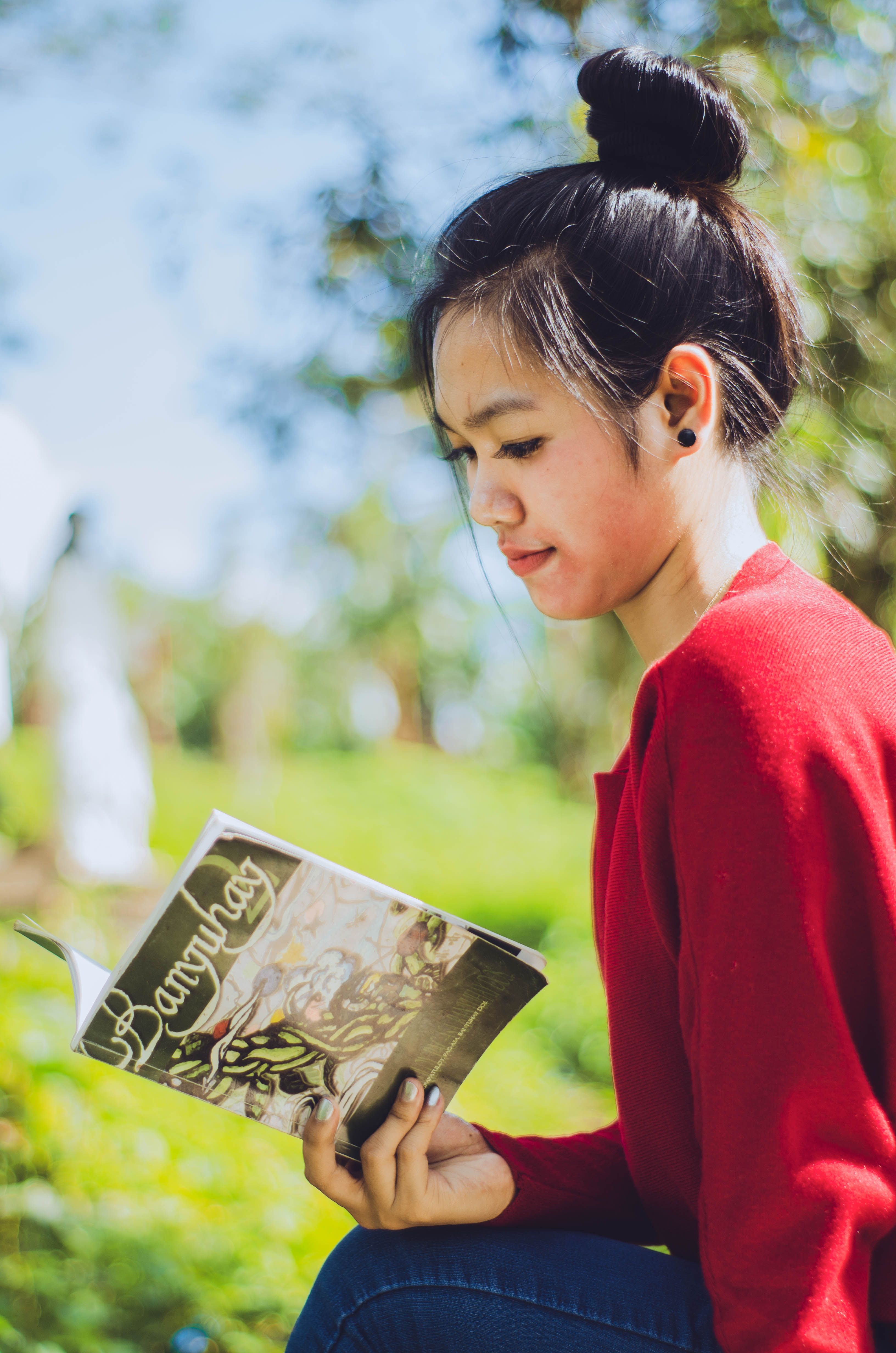 Teenager Book Reading Free Photo Photos, Download The BEST Free ...