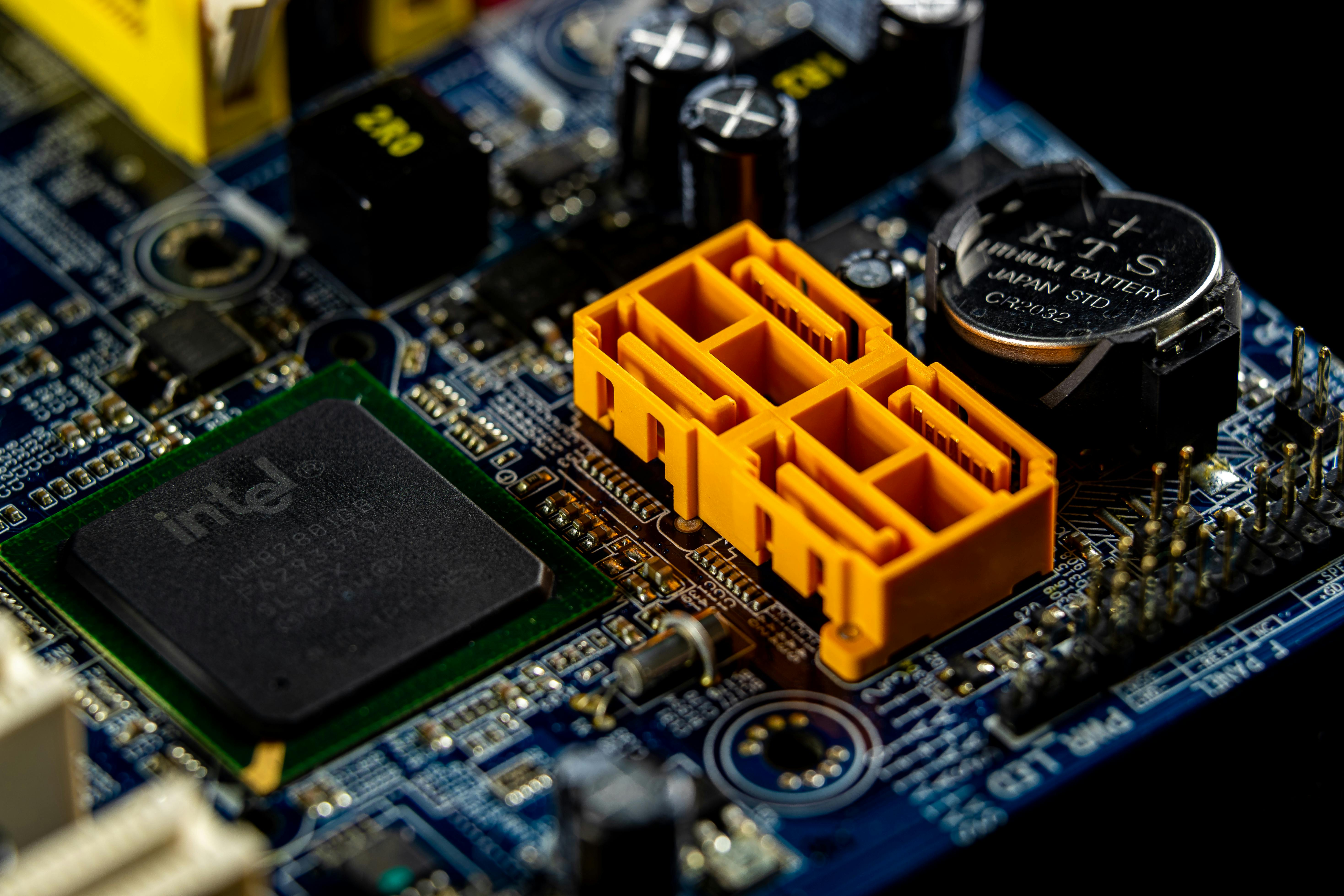 Selective Focus Photo of Dell Motherboard · Free Stock Photo