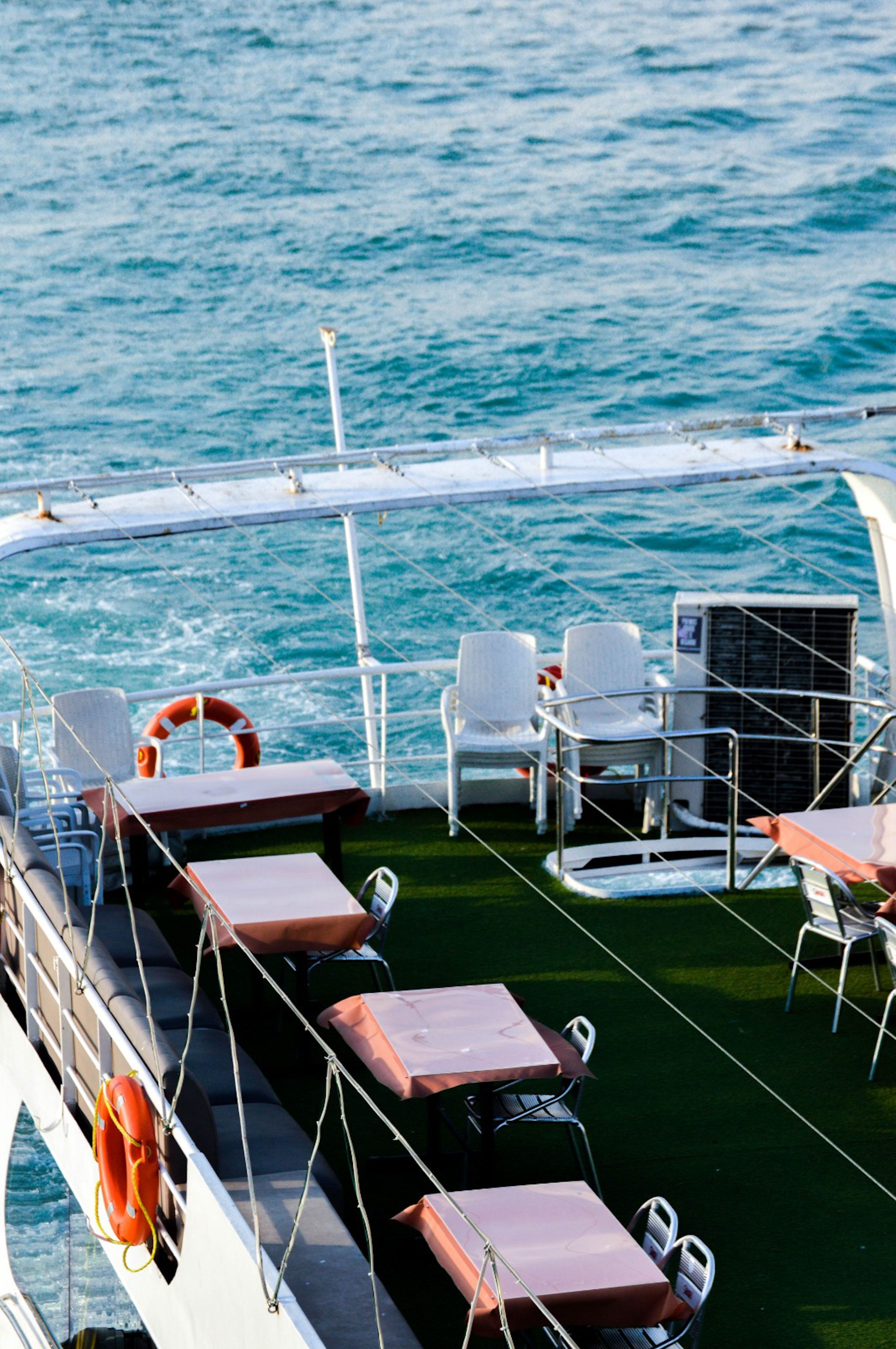 Cruise Ship High Resolution Vertical Images Photos, Download The BEST ...