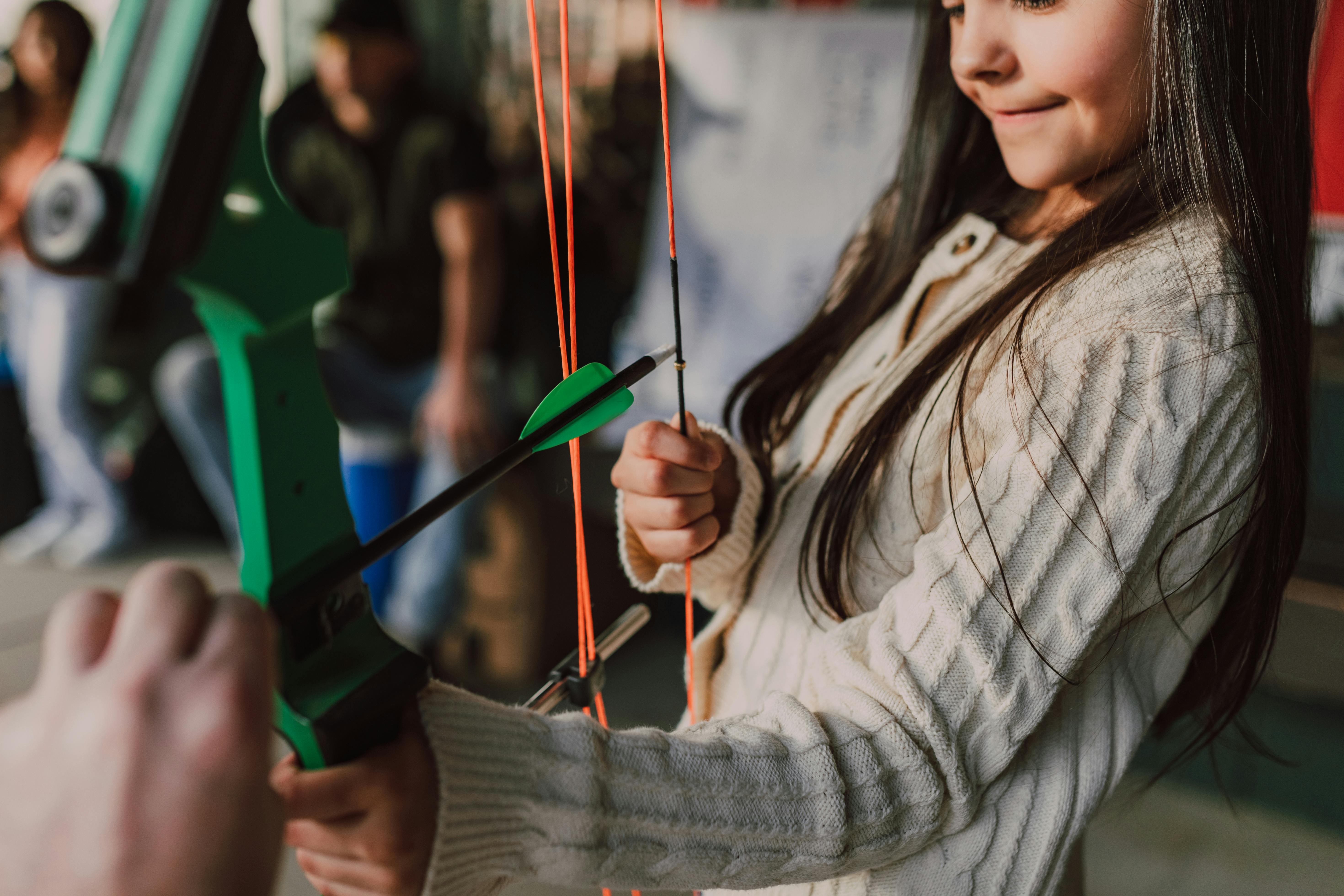 Archery In Girl Photos, Download The BEST Free Archery In Girl Stock ...