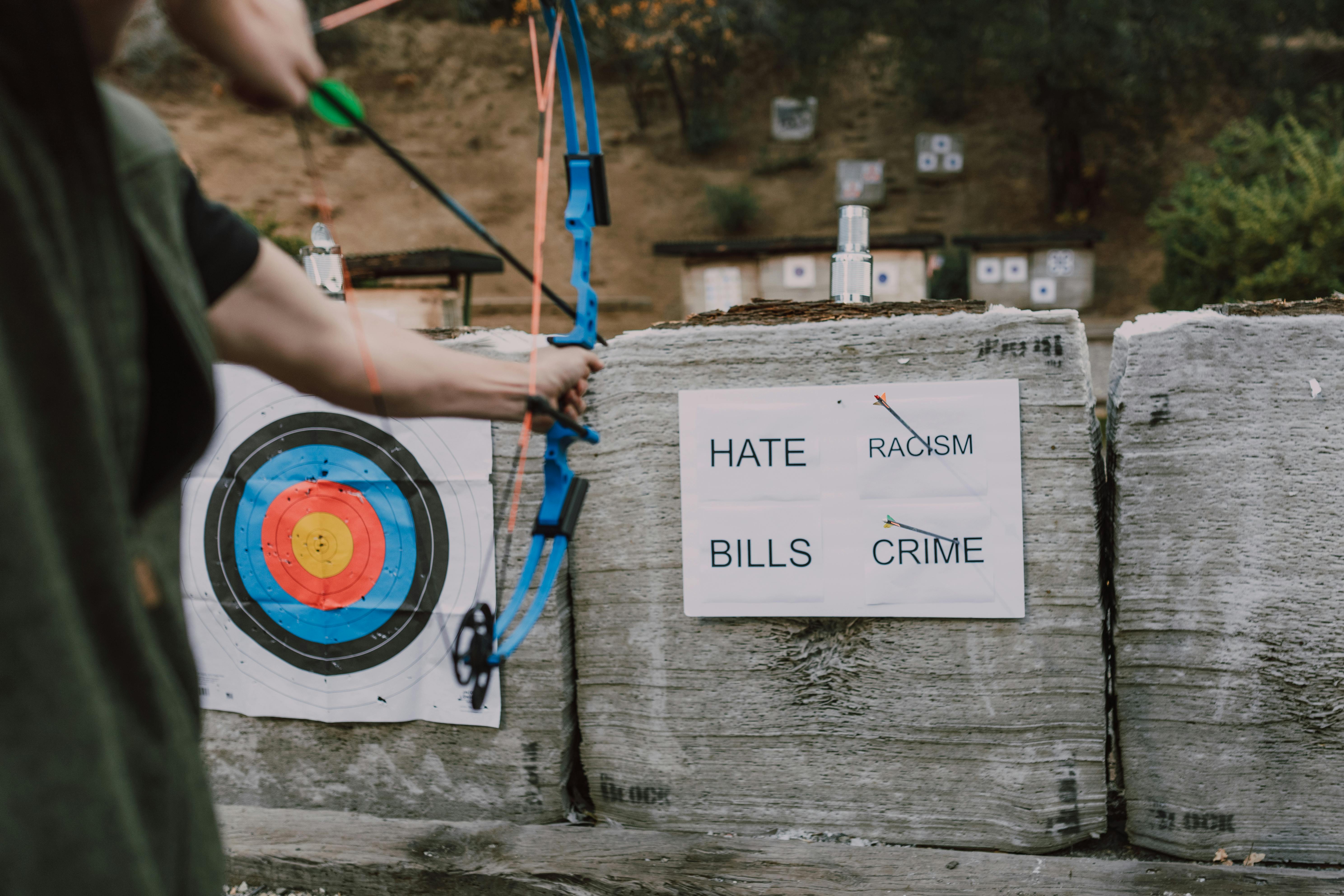 Arrows Pierced on a Target · Free Stock Photo