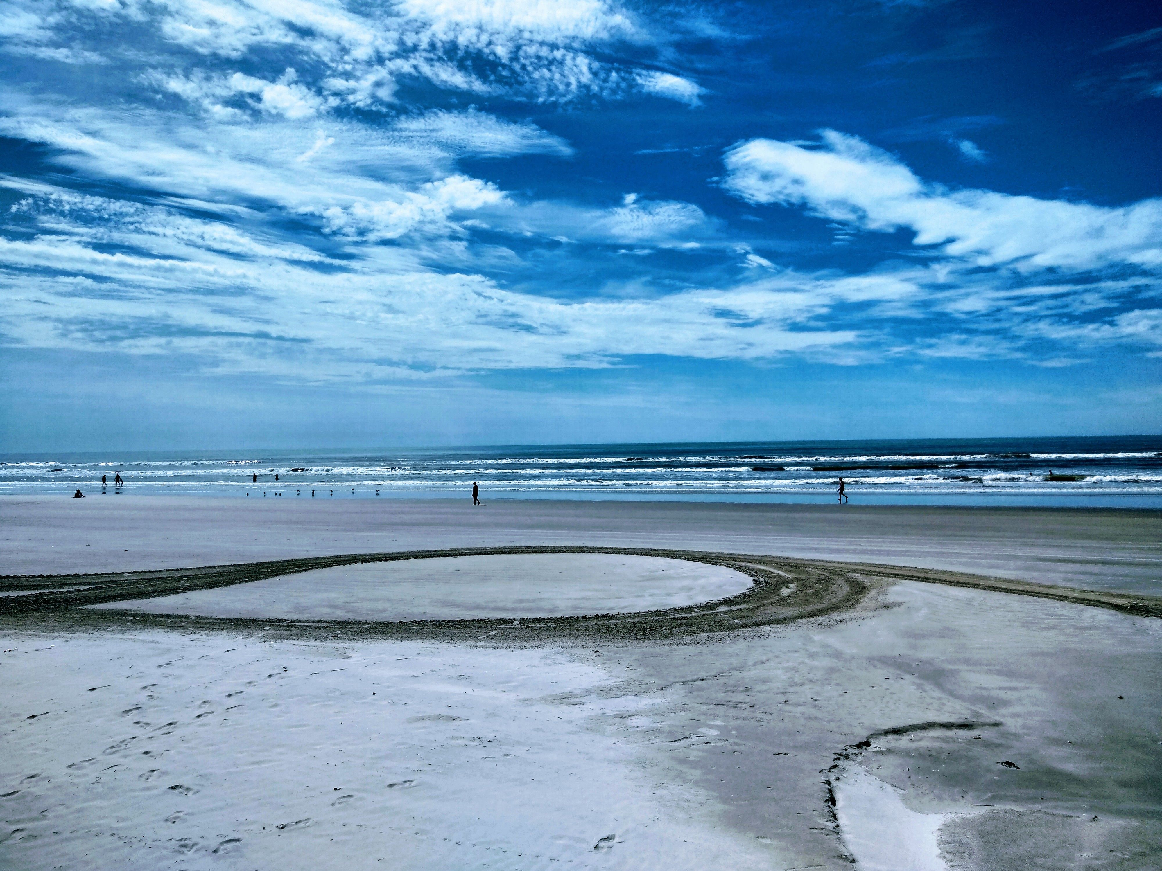 Vast Beach by Sea · Free Stock Photo