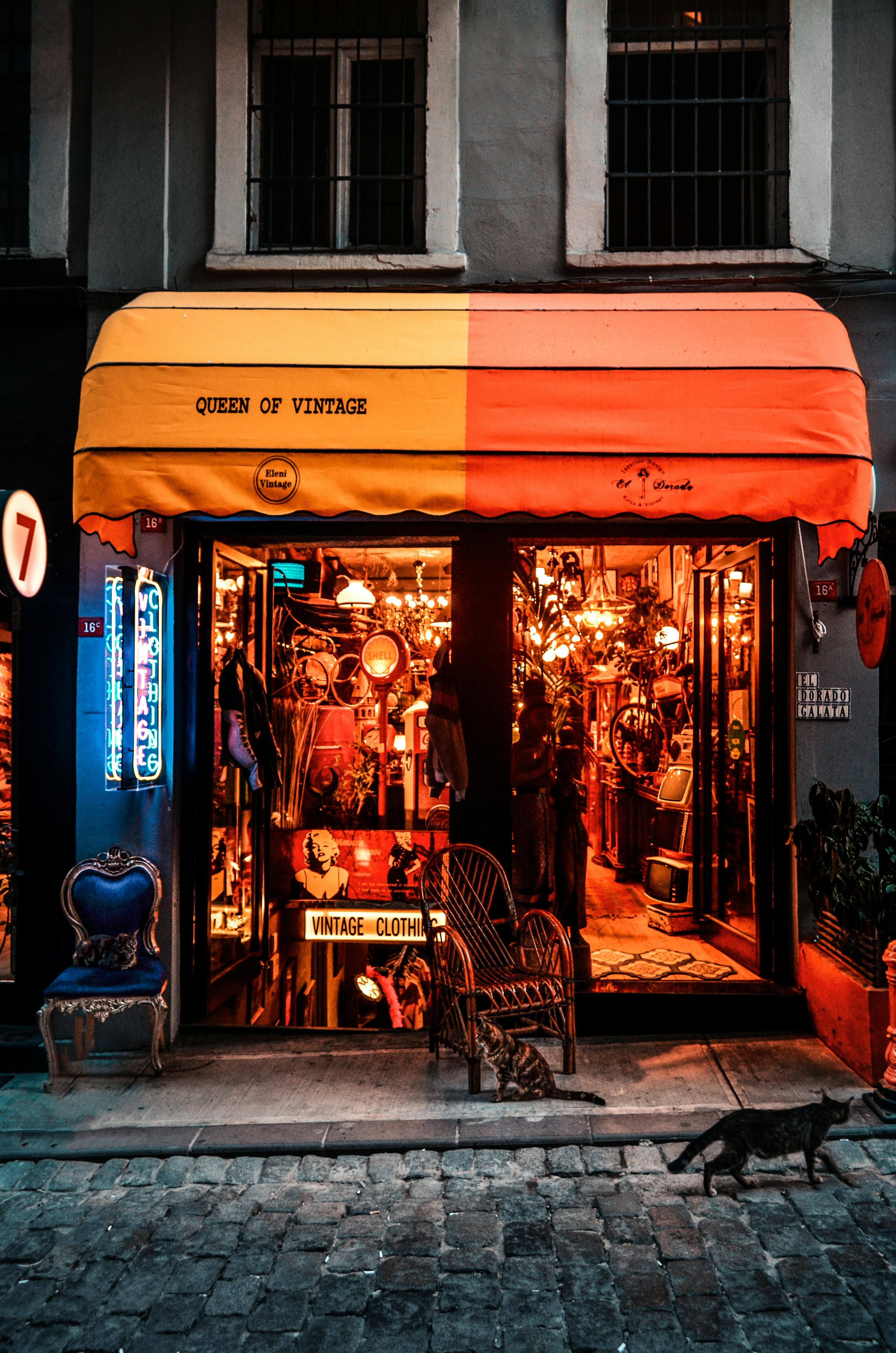 Facade of store with vintage furniture and objects in street · Free ...