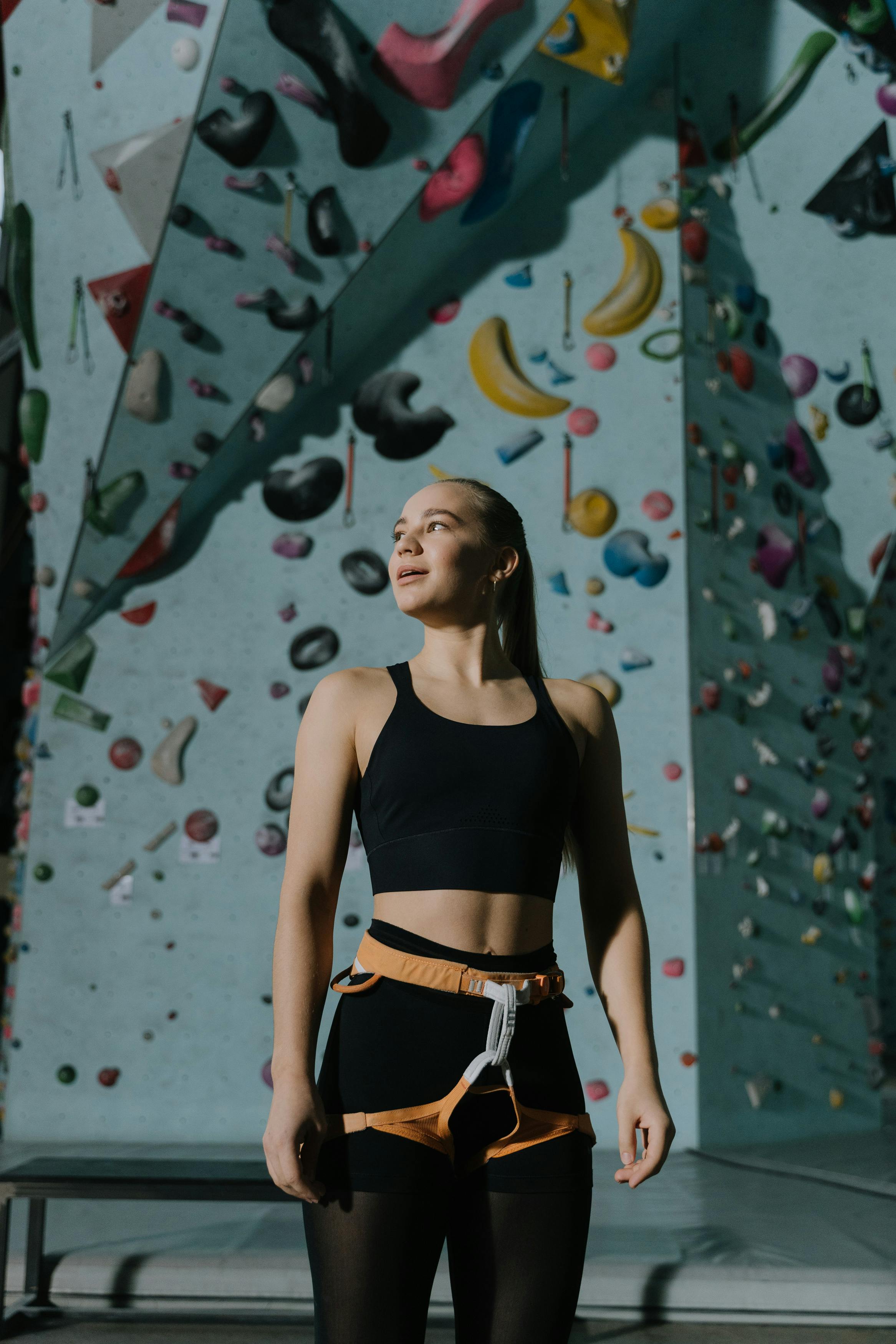 A Fit Woman Wearing a Black Activewear · Free Stock Photo
