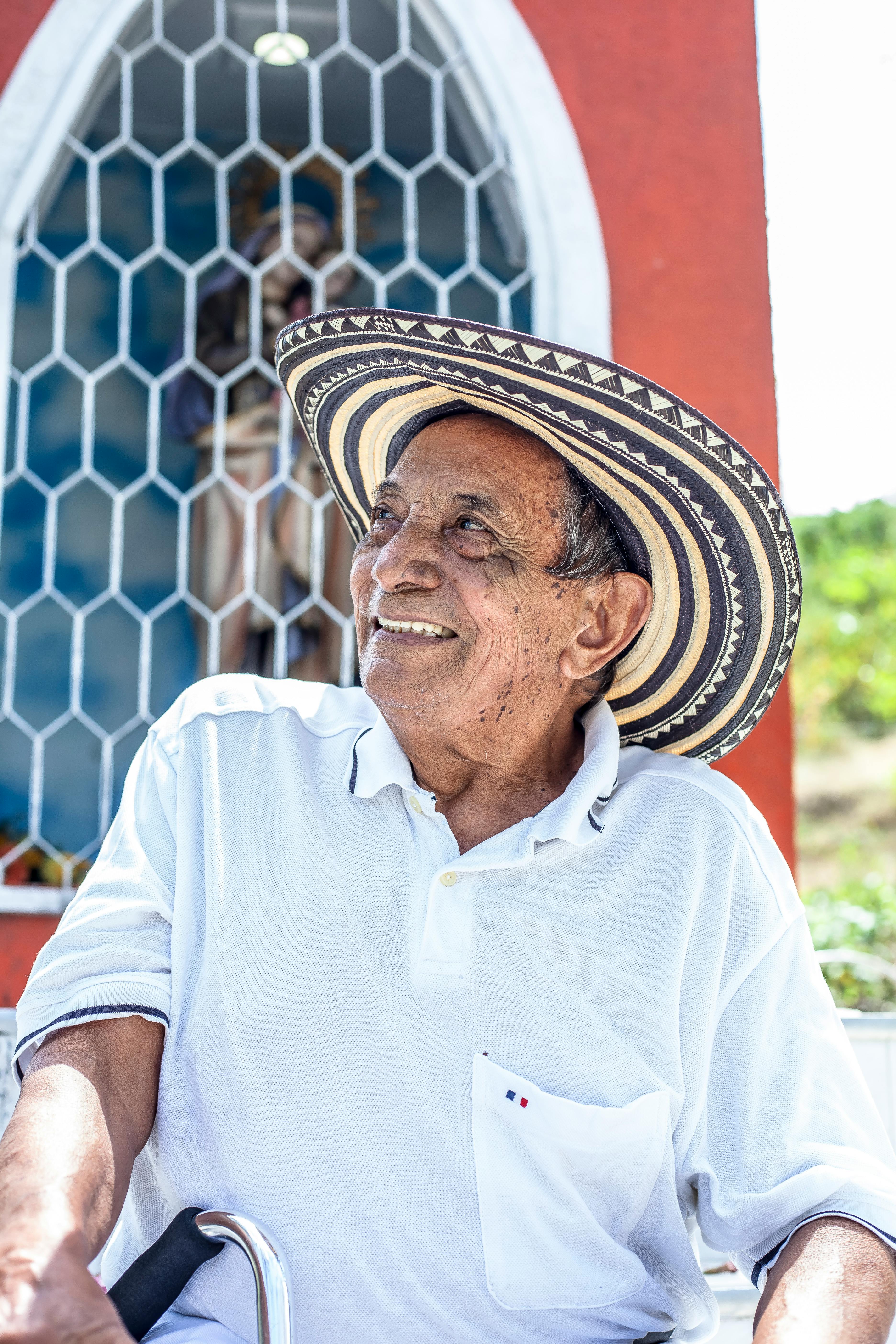 Paisa Photos, Download The BEST Free Paisa Stock Photos & HD Images