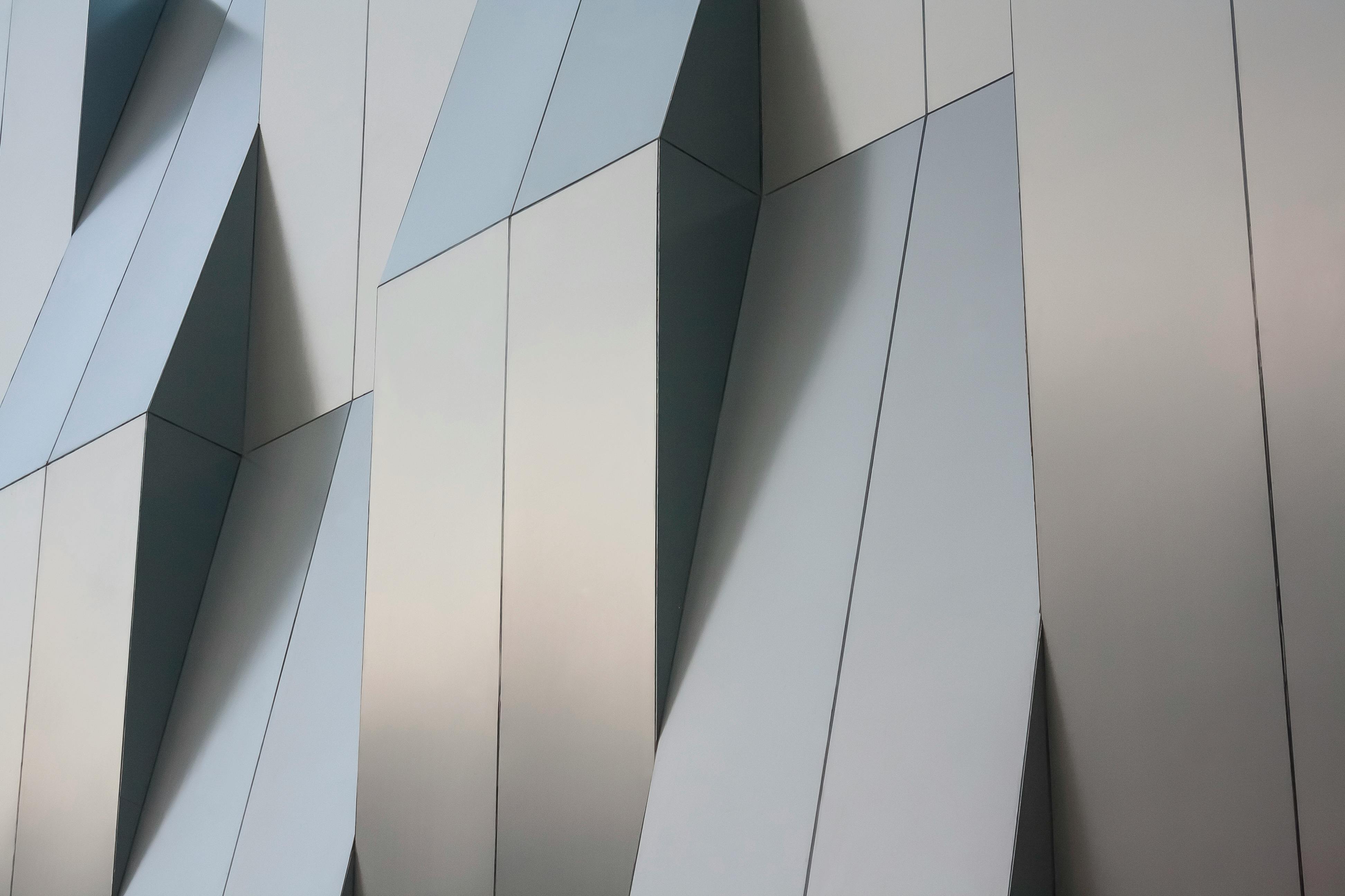 Modern Architectural Wall · Free Stock Photo
