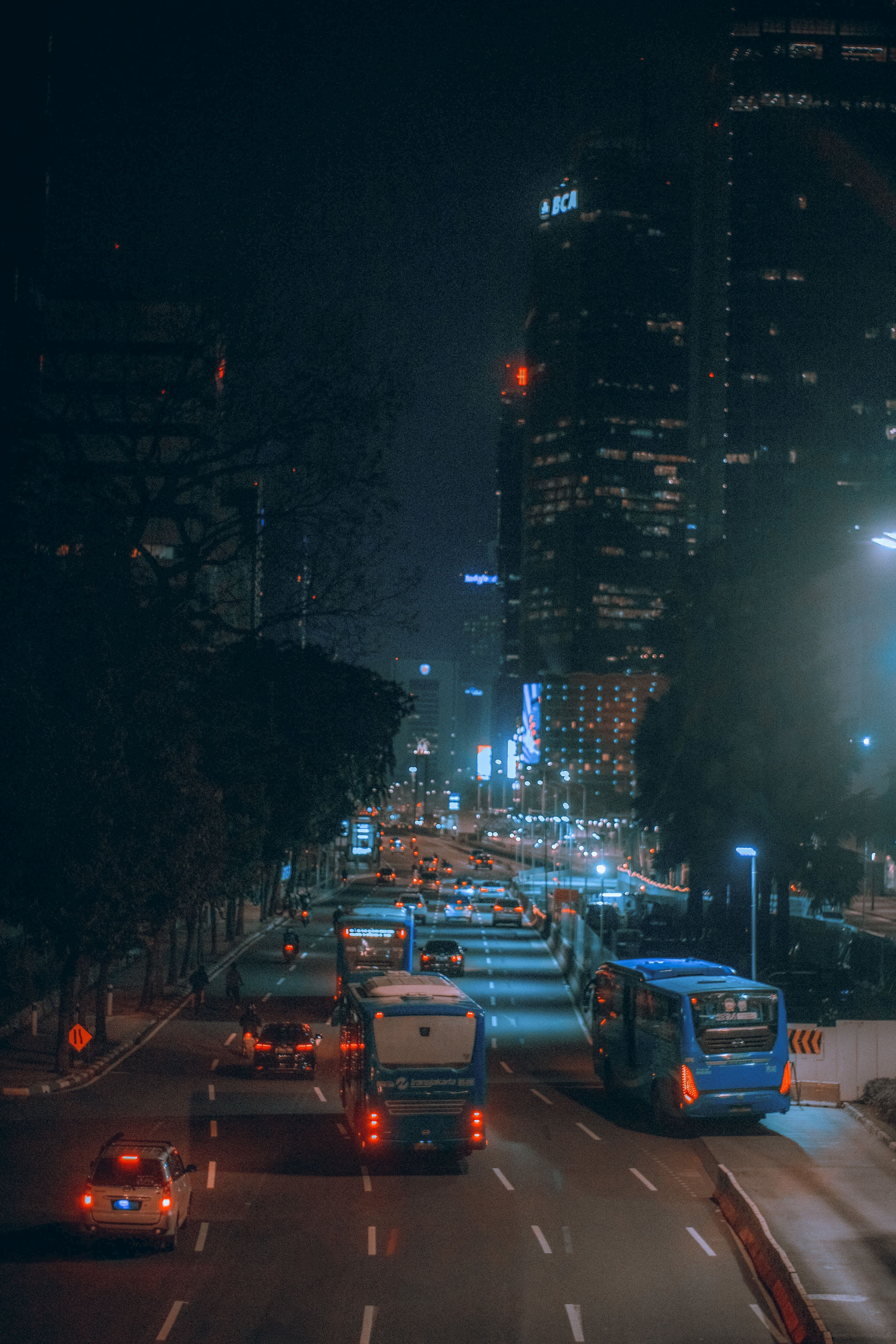 Cars on the Road · Free Stock Photo