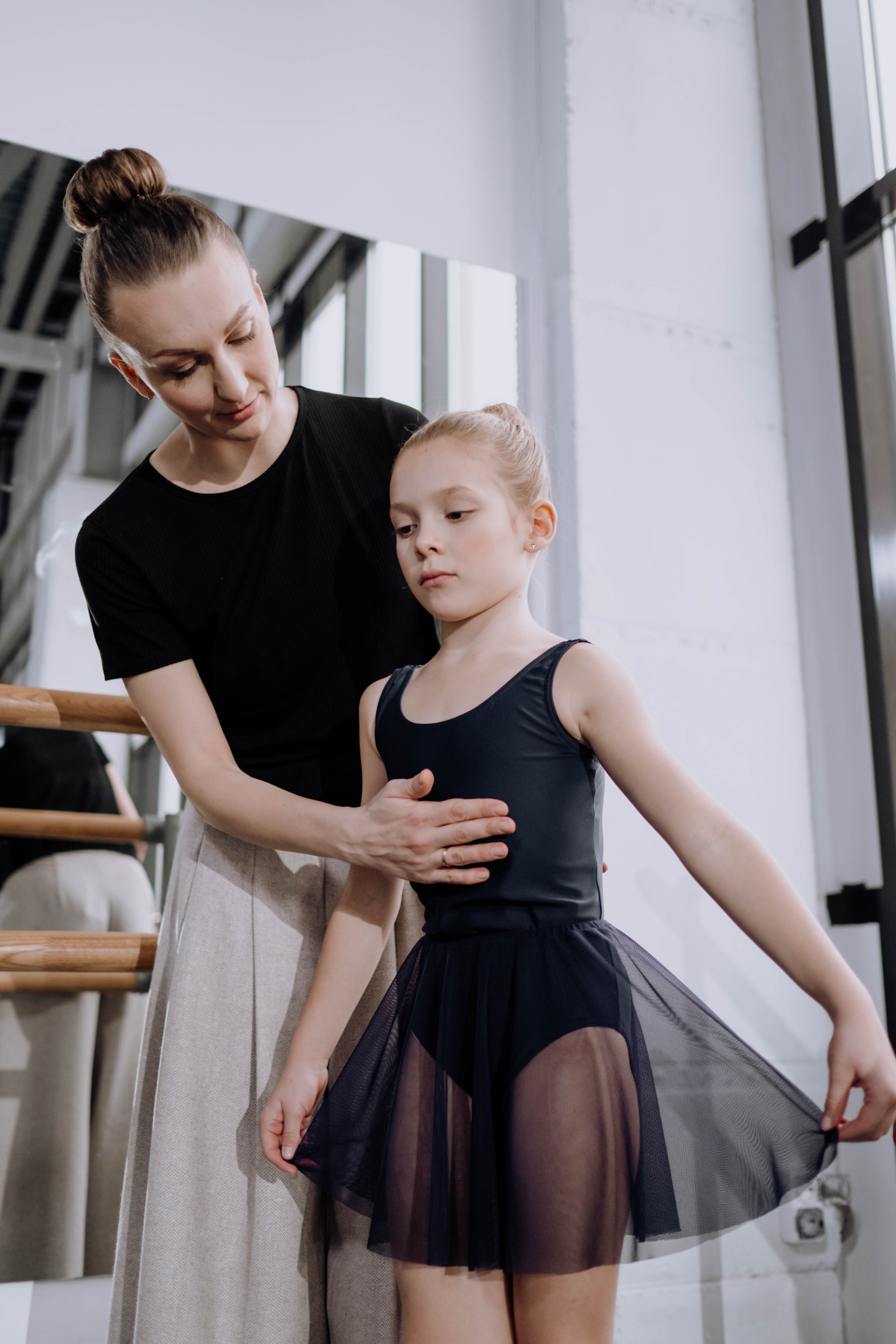 Little Girls Doing Ballet · Free Stock Photo