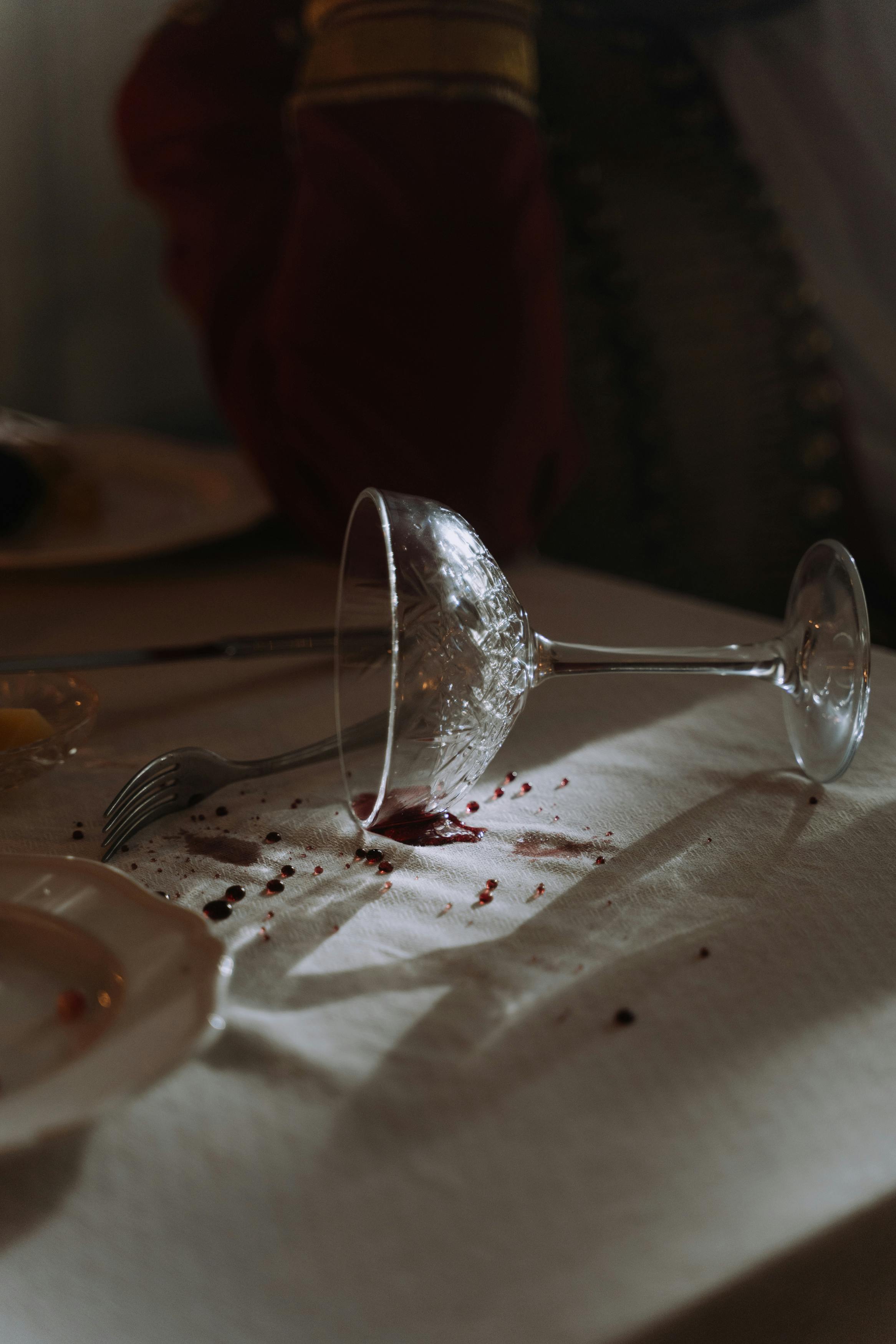 Messy Dinner At Restaurant Photos, Download The BEST Free Messy Dinner ...