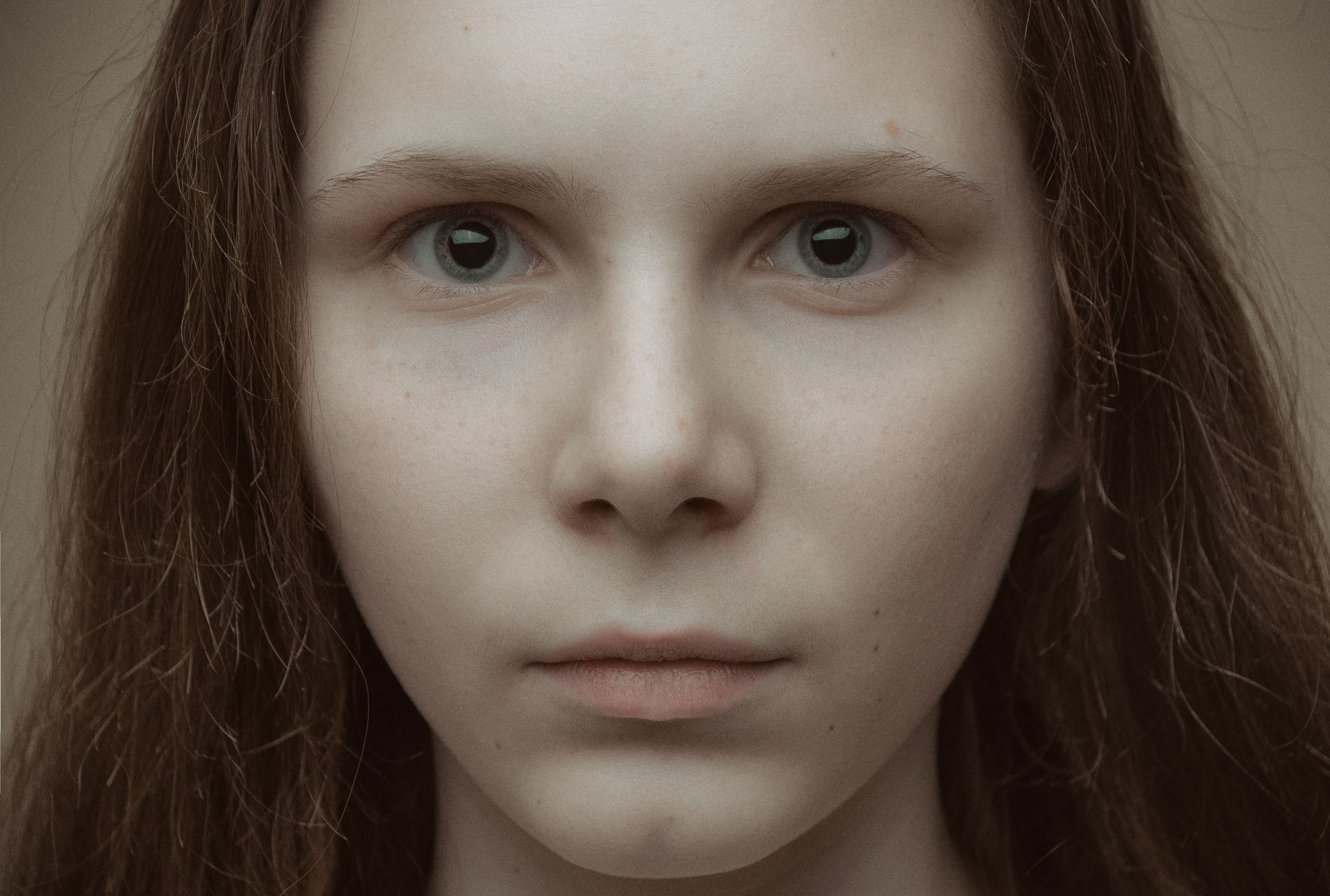 Close-Up Shot of a Woman's Face · Free Stock Photo