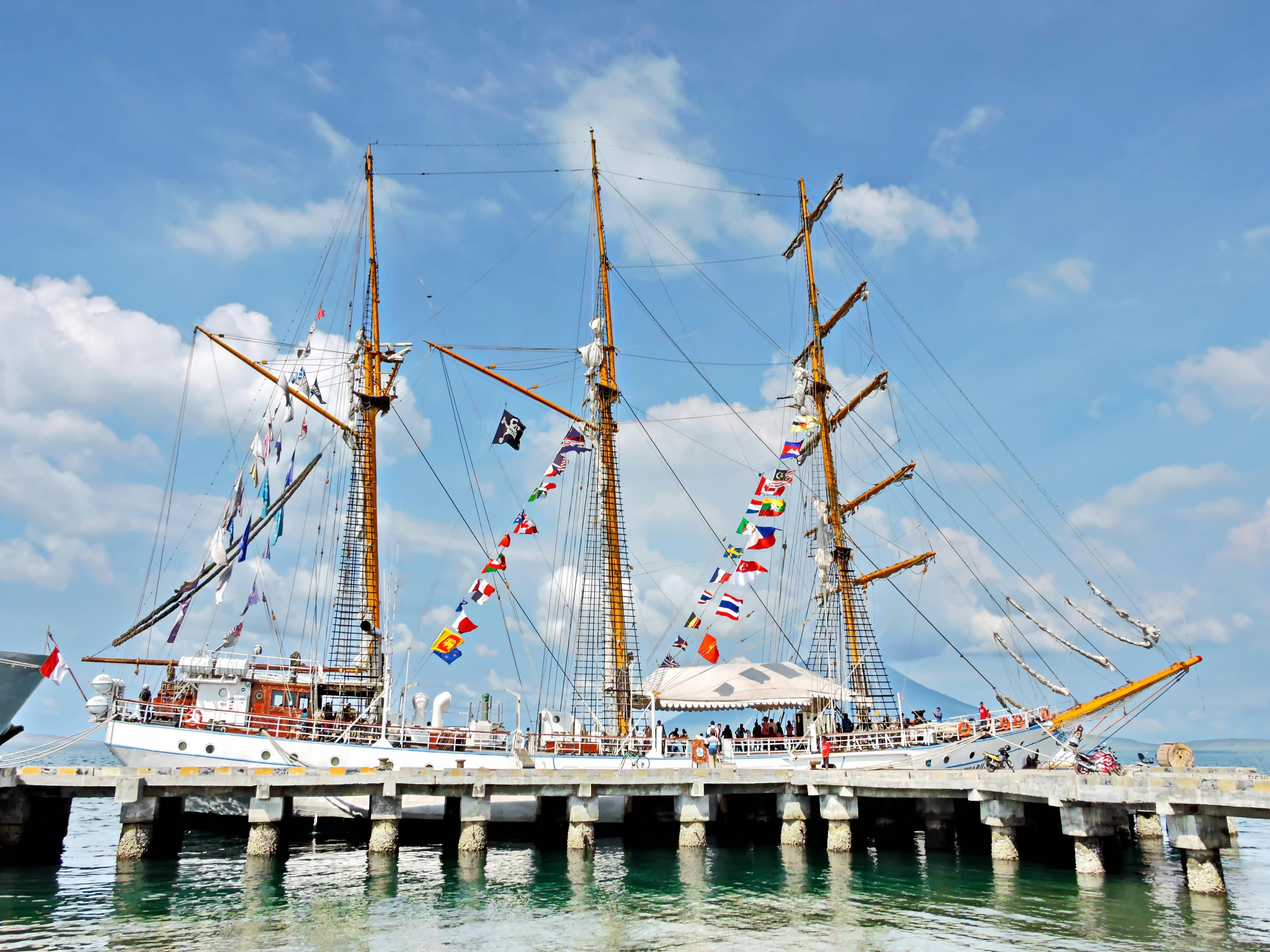 Ship Flags Photos, Download The BEST Free Ship Flags Stock Photos & HD ...