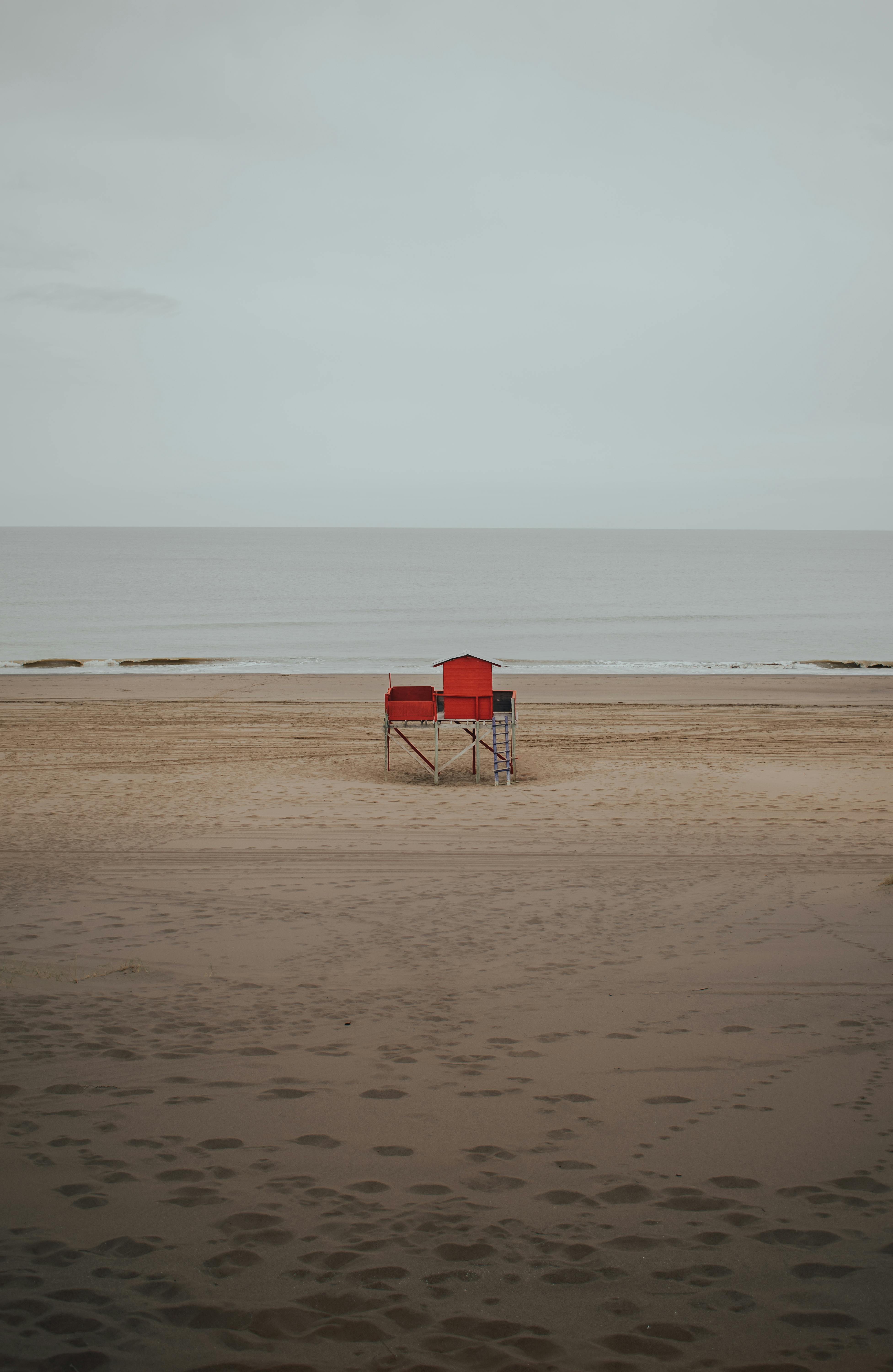 White Lifeguard Tower At The Beach · Free Stock Photo