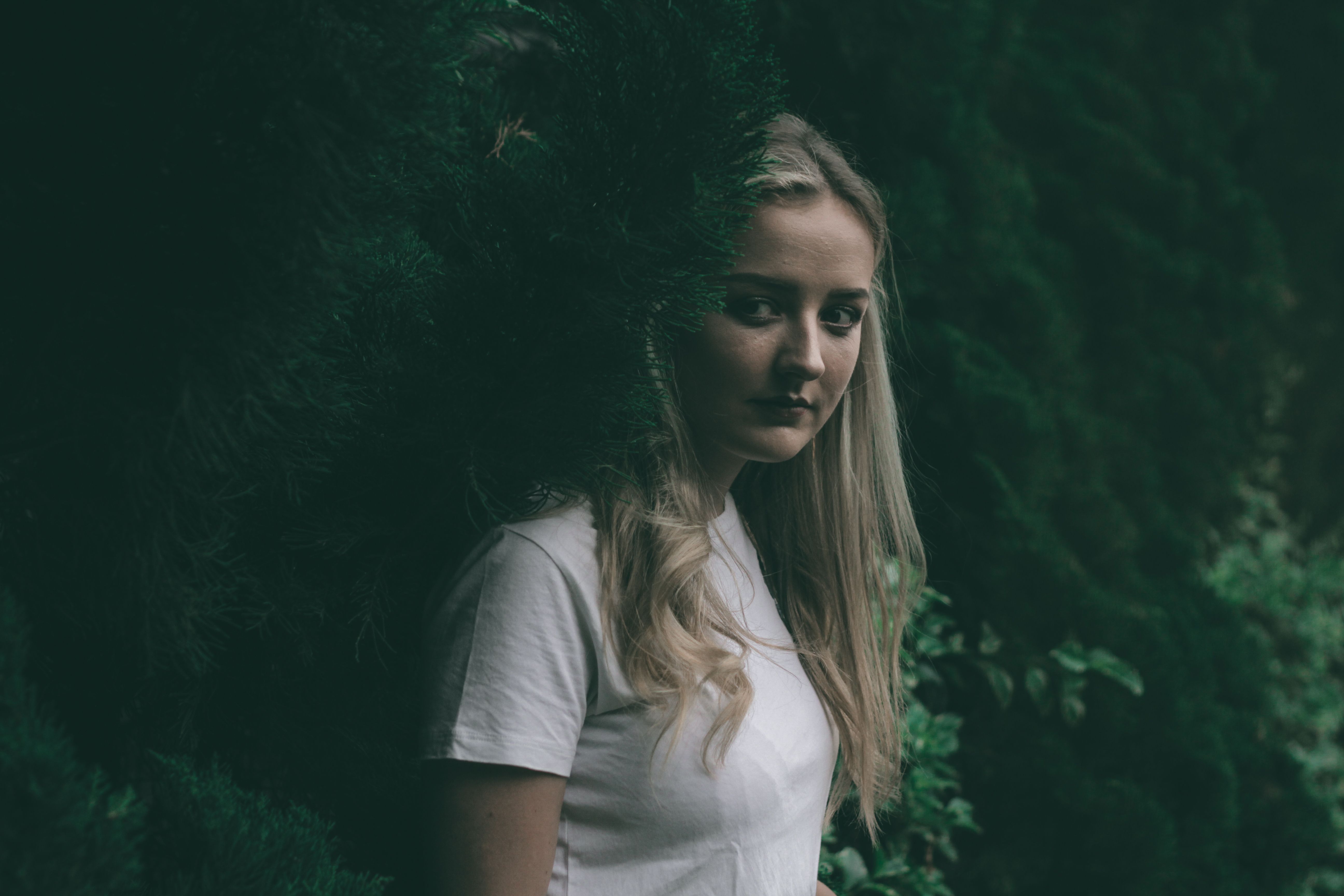 Sneaking Off Photos, Download The BEST Free Sneaking Off Stock Photos ...