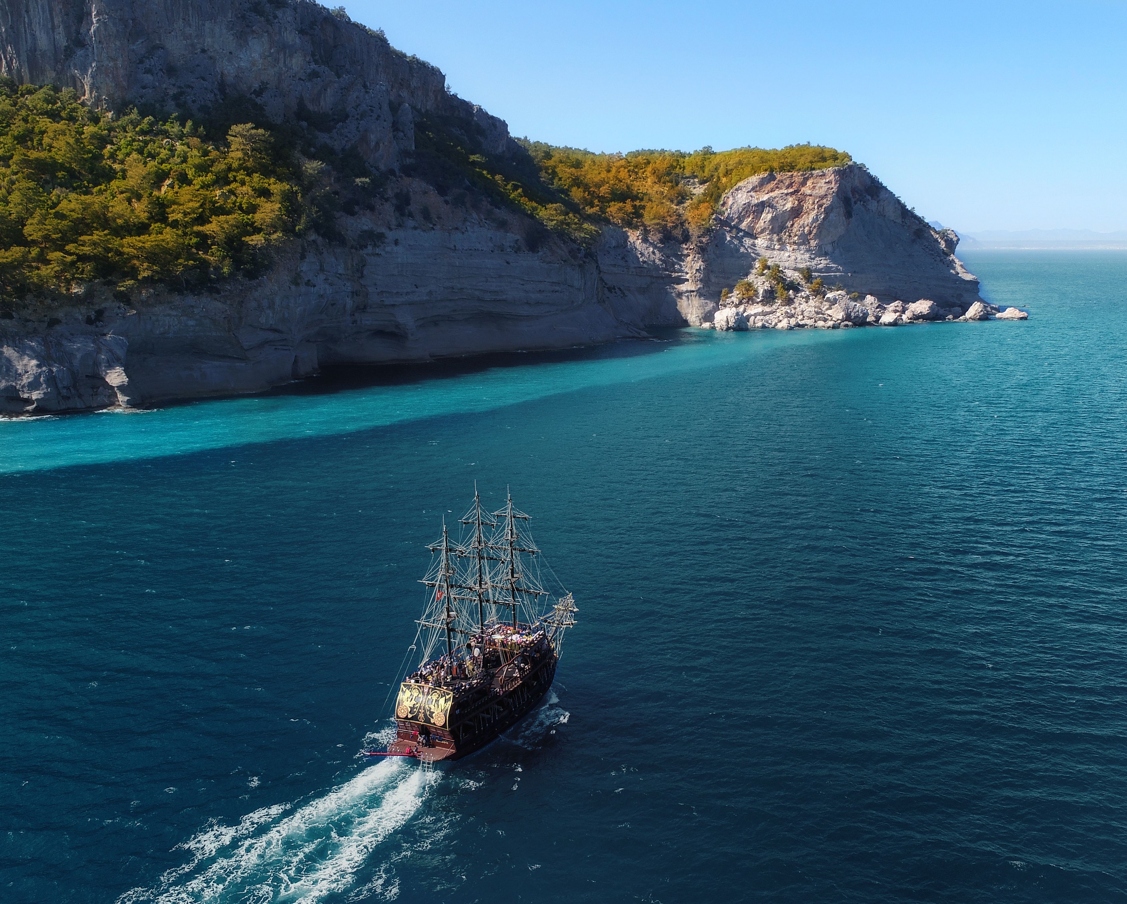 10,099+ Best Free Pirate ship Stock Photos & Images · 100% Royalty-Free ...