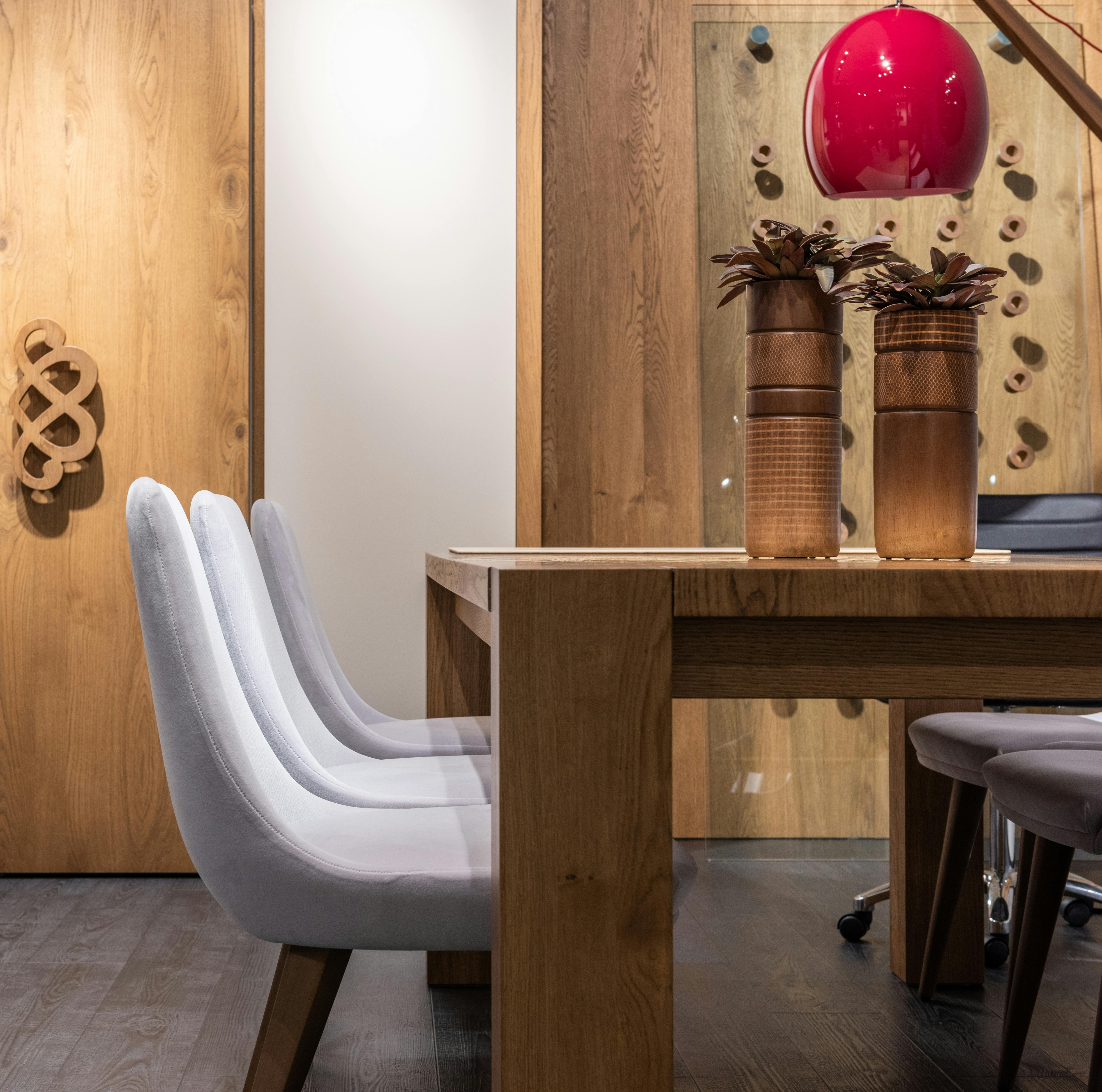 Chairs at table in dining room · Free Stock Photo