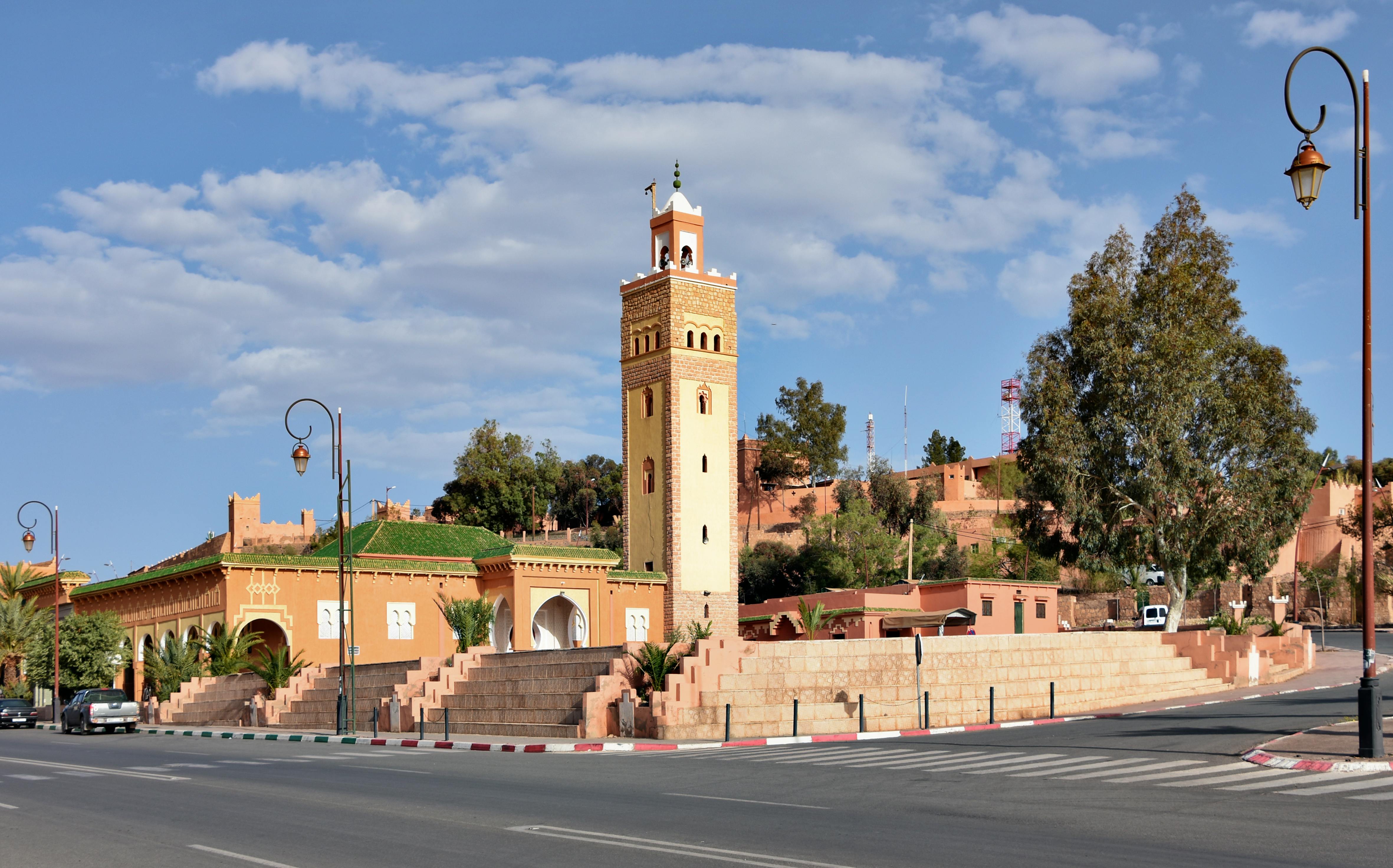 Somali Mosque Under Blue Sky · Free Stock Photo