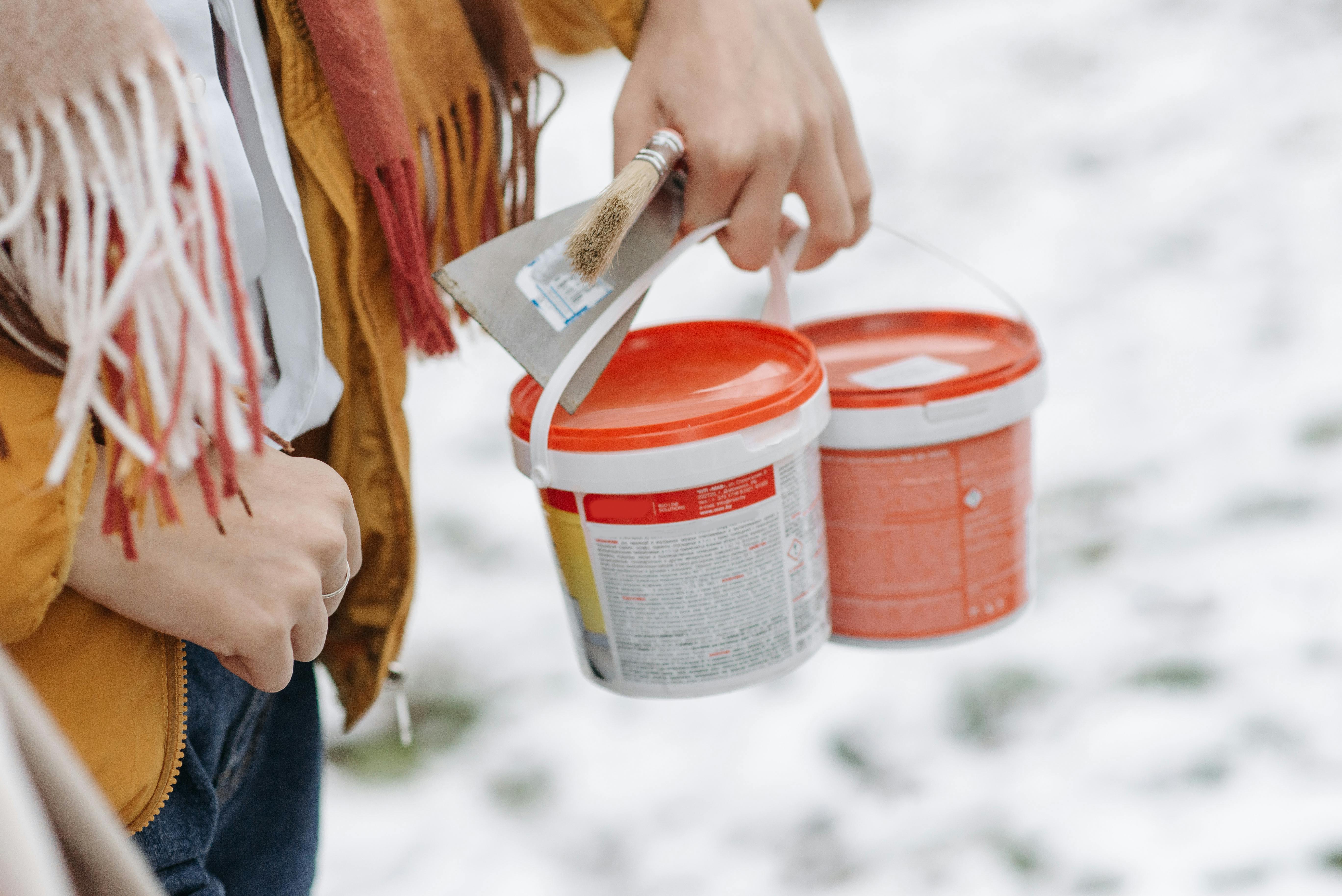 Red And White Bucket Photos, Download The BEST Free Red And White ...