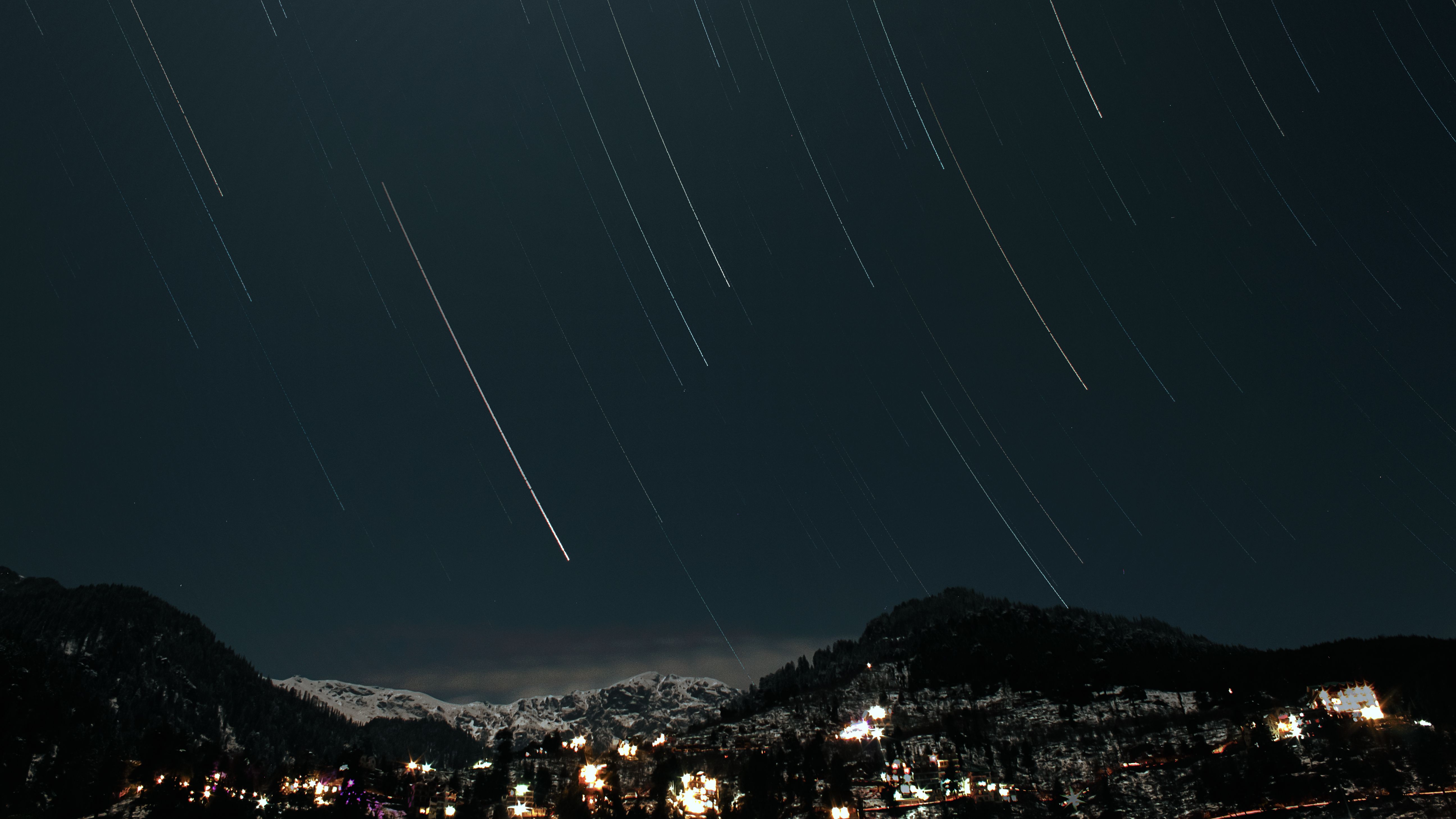 Long Exposure Shot of Stars in the Sky at Night · Free Stock Photo