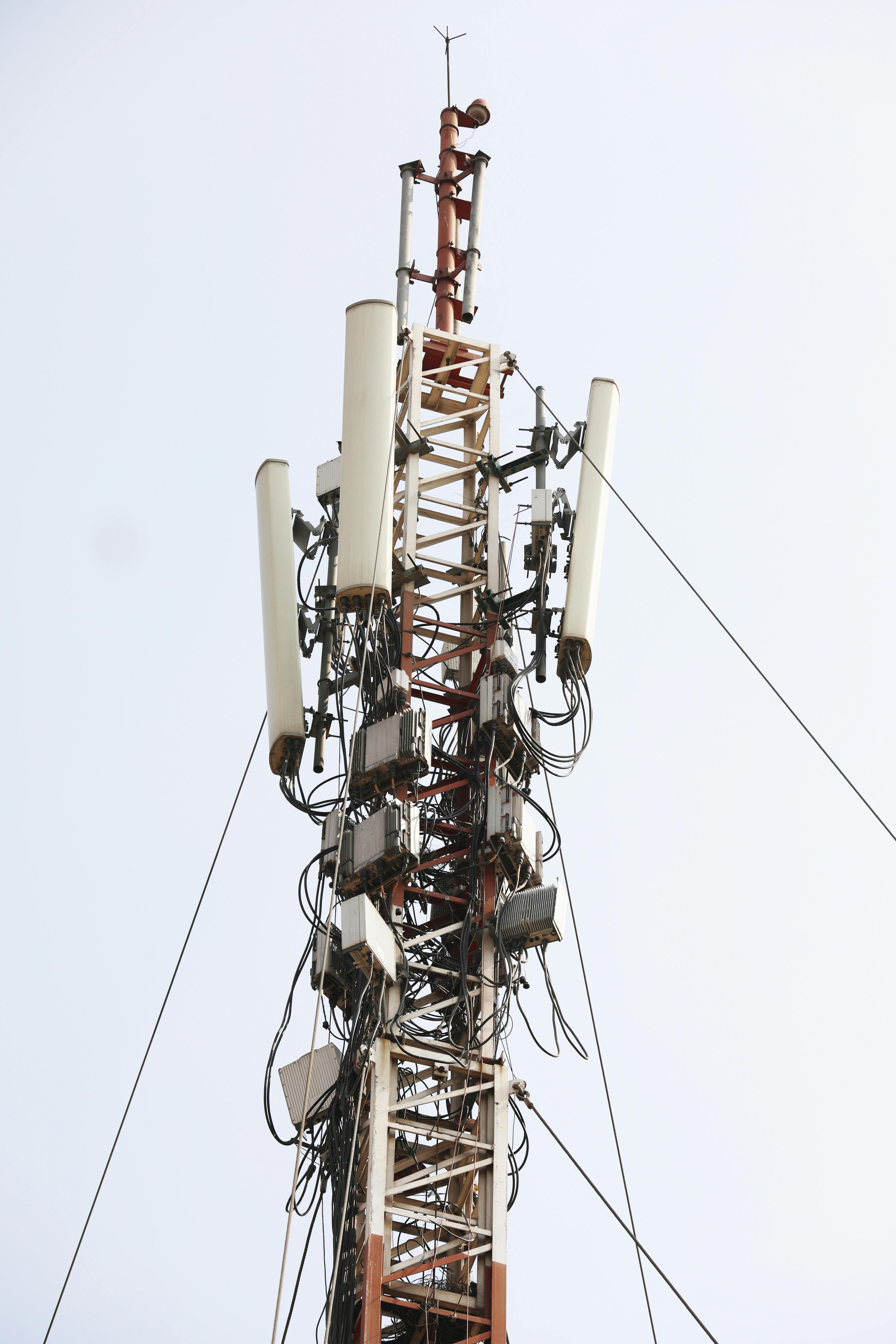Top of Radio Tower · Free Stock Photo