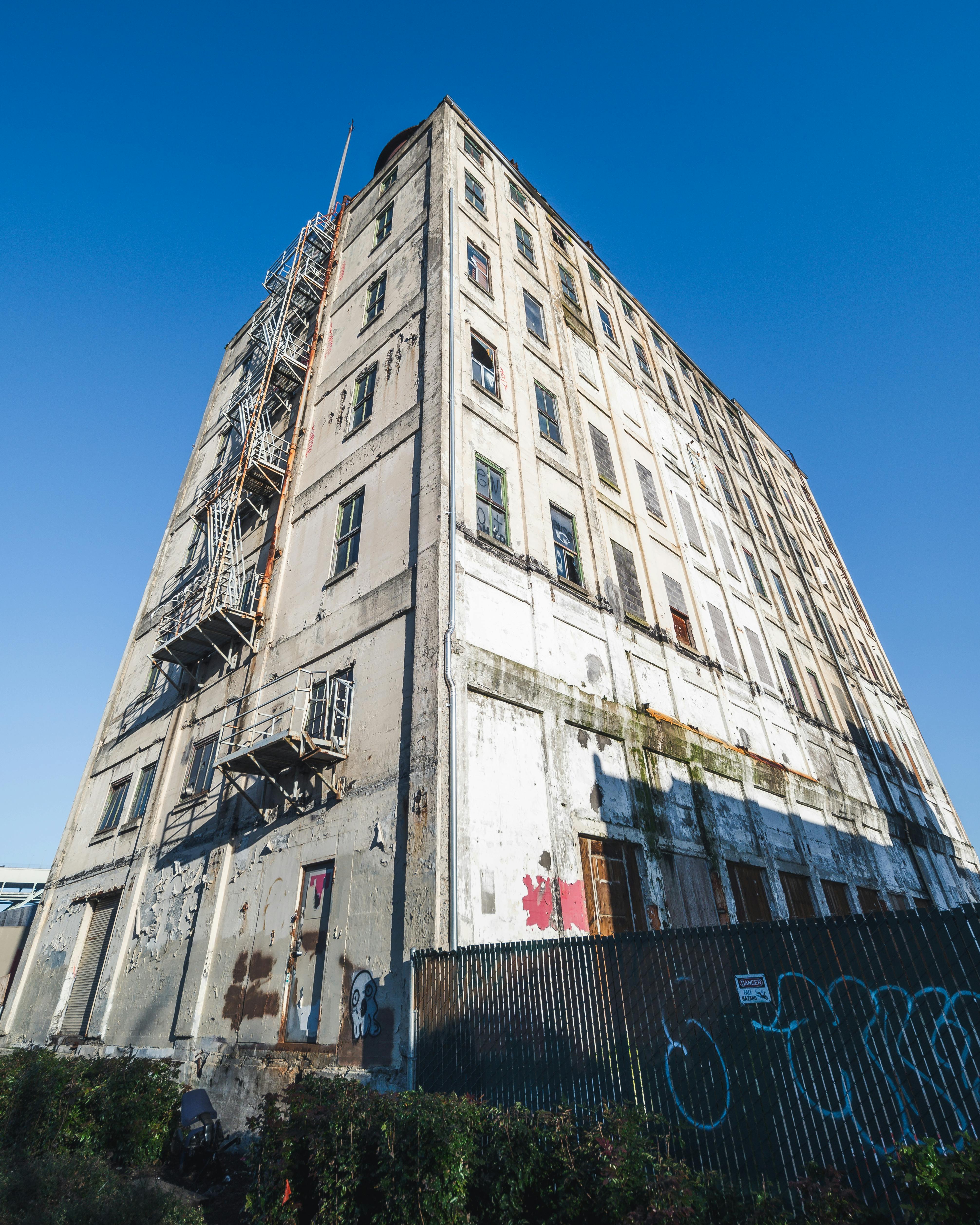 Outdated House Photos, Download The BEST Free Outdated House Stock ...