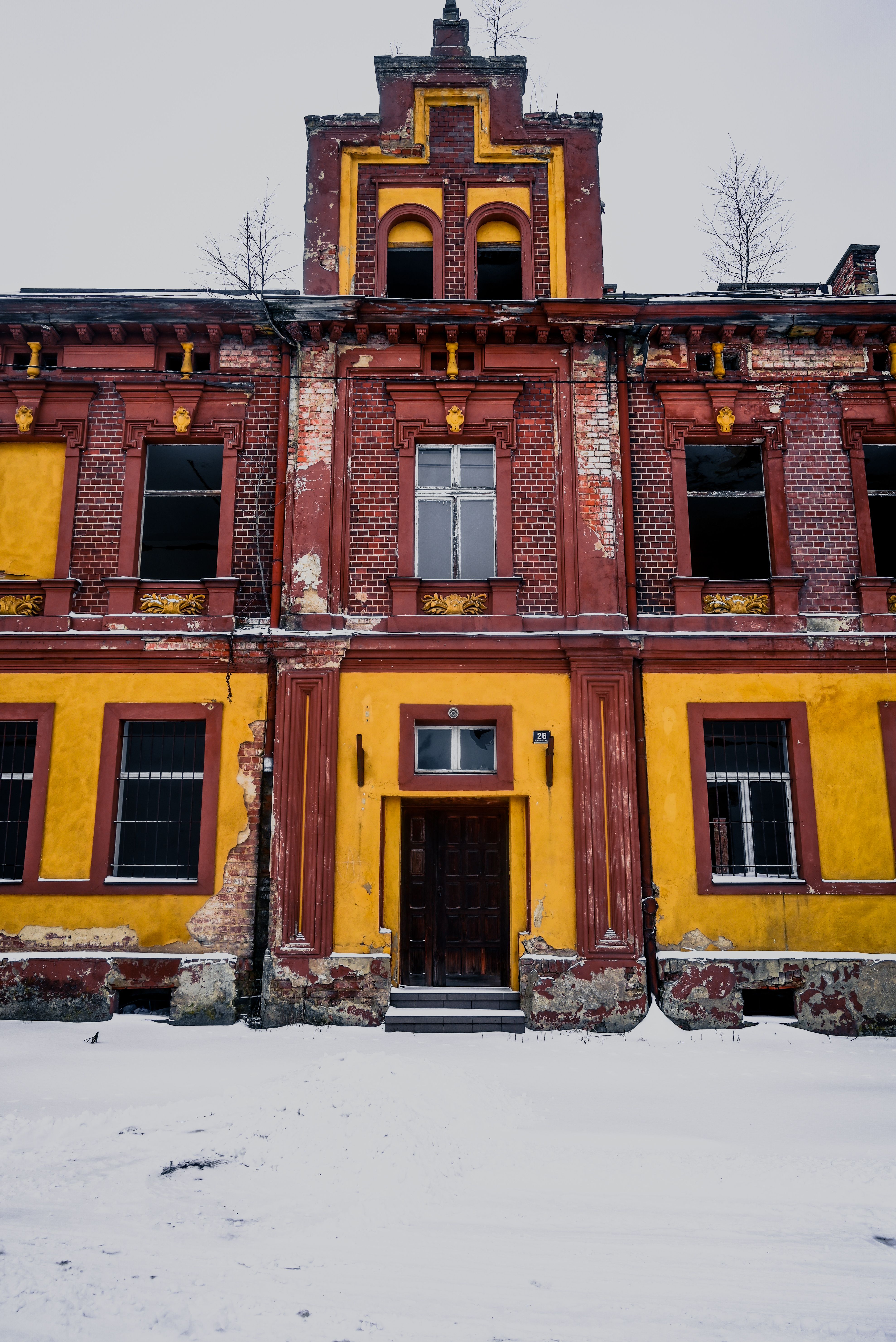 Red and Yellow Concrete Building · Free Stock Photo