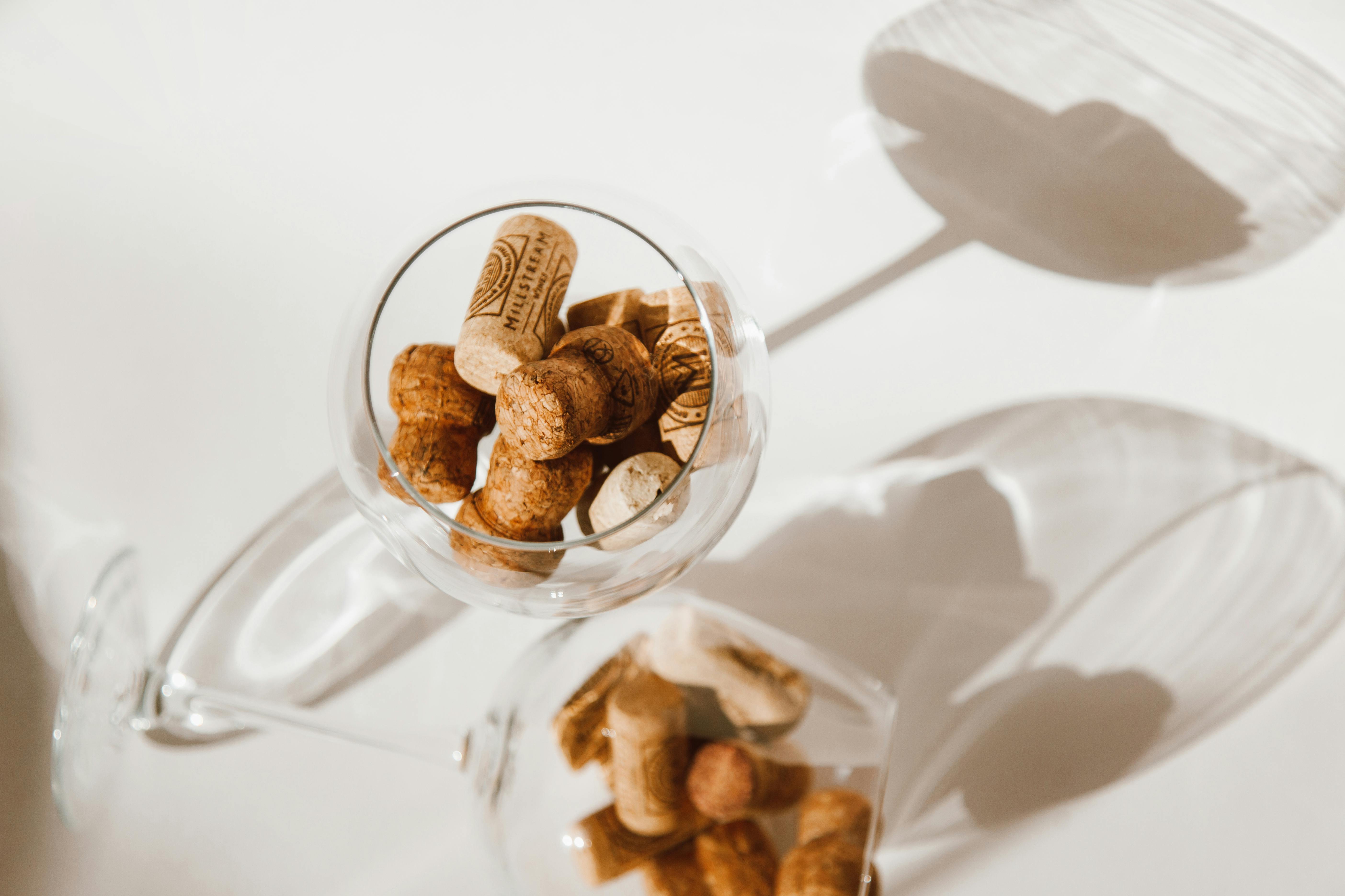 Light Brown Alcohol Photos, Download The BEST Free Light Brown Alcohol ...