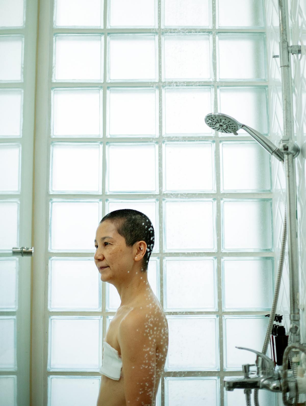 Asian Woman Shower Photos, Download The BEST Free Asian Woman Shower Stock Photos & HD Images