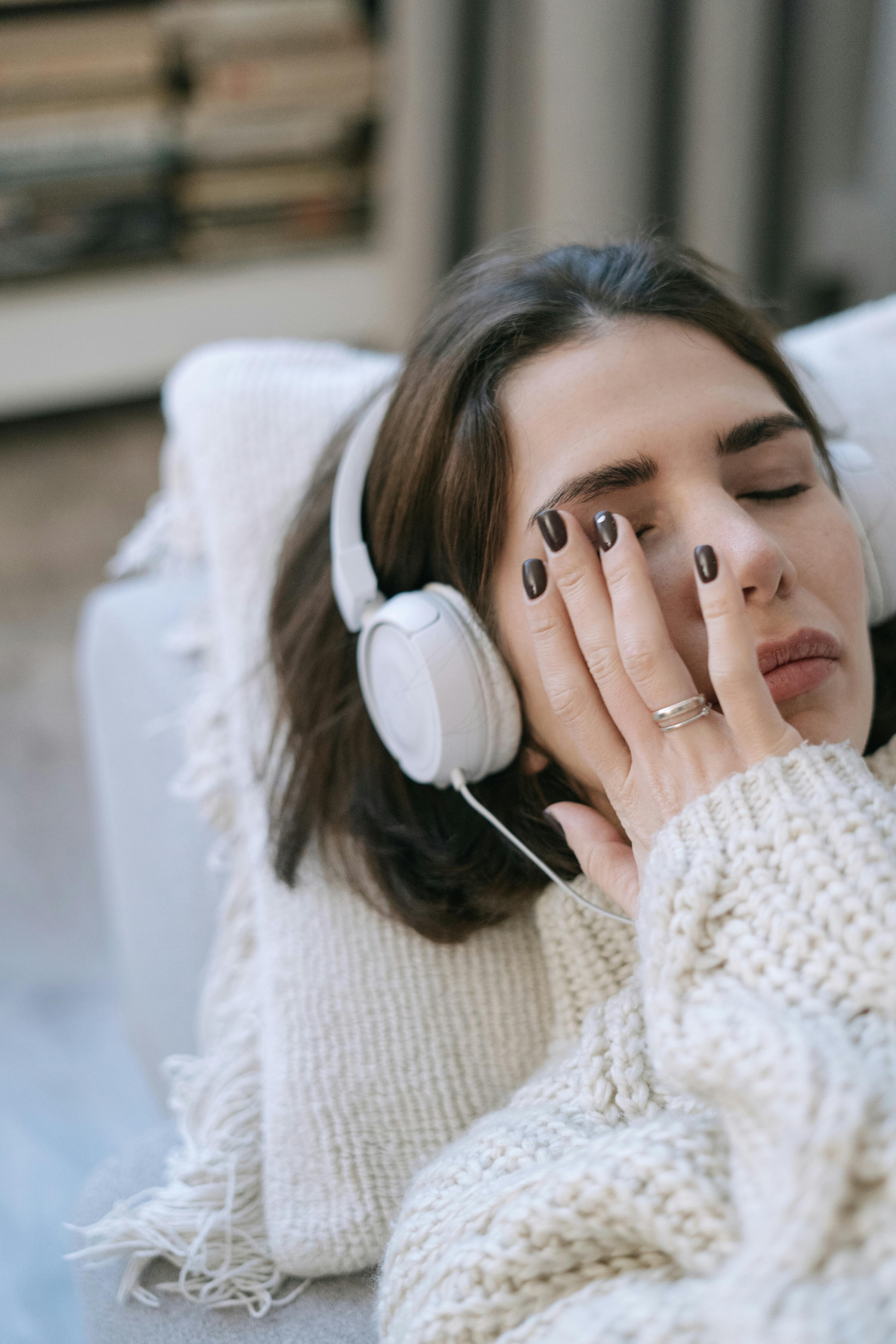 Women Faces with Eyes Closed · Free Stock Photo