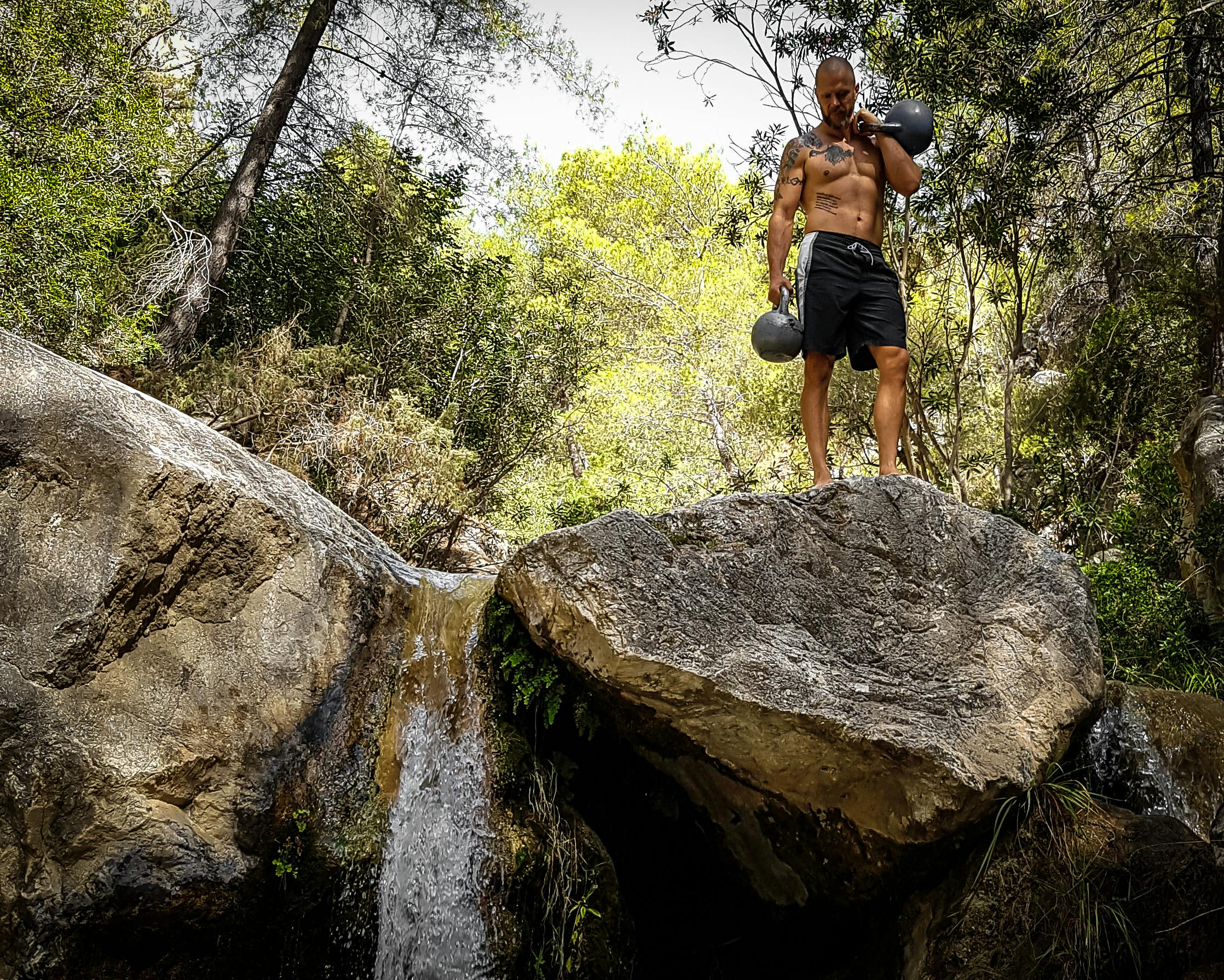 Free stock photo of cavemantraining, kettlebell, kettlebells