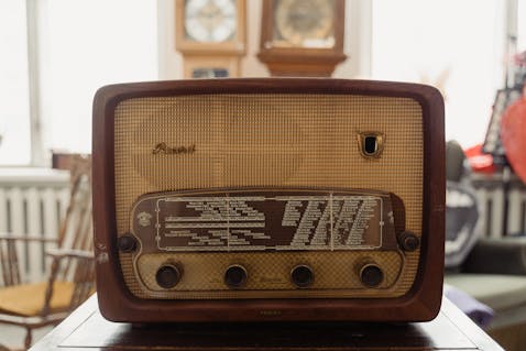 Bearer Bonds: What They Are, How They Work, and Legal Status