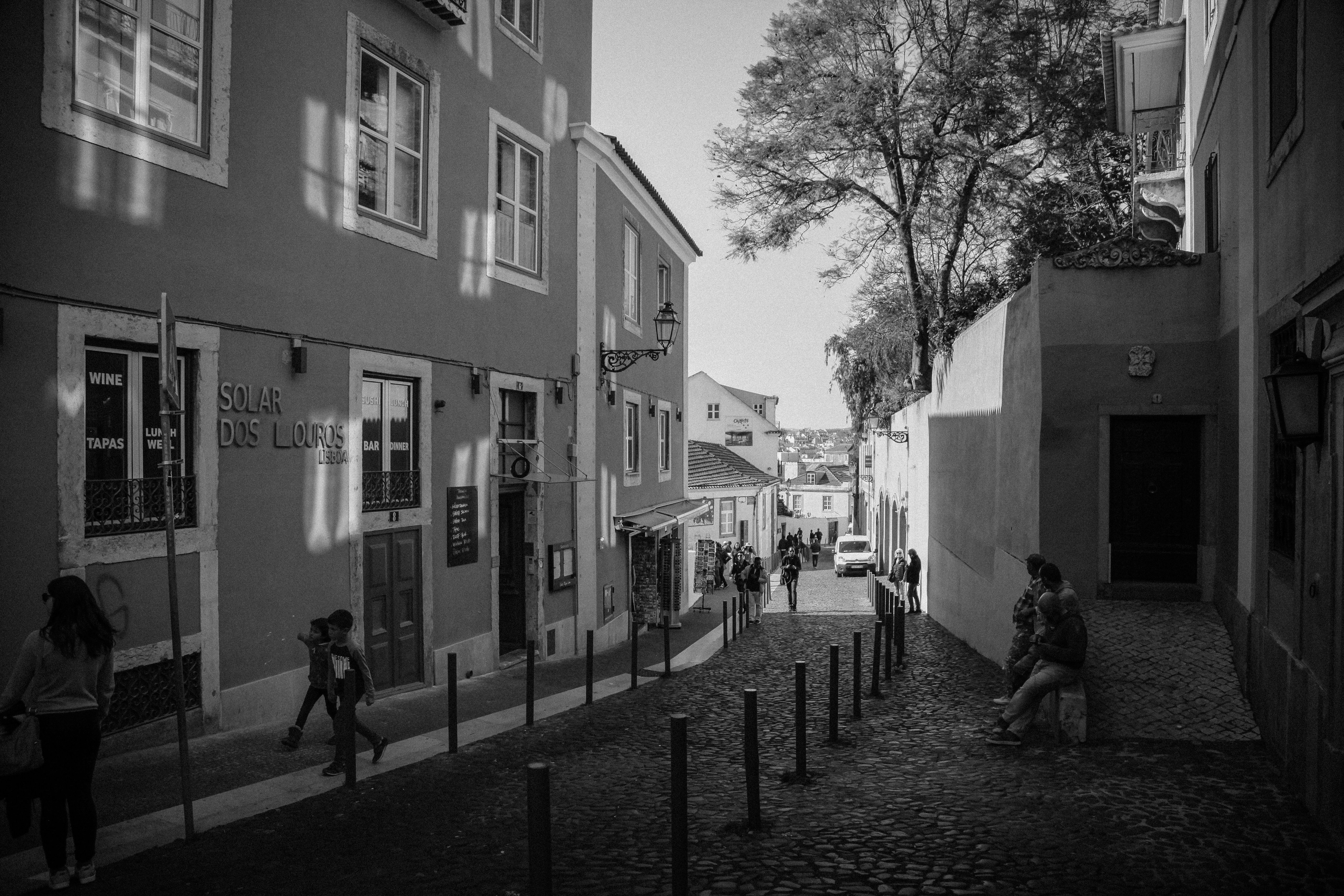 People on Street in City · Free Stock Photo