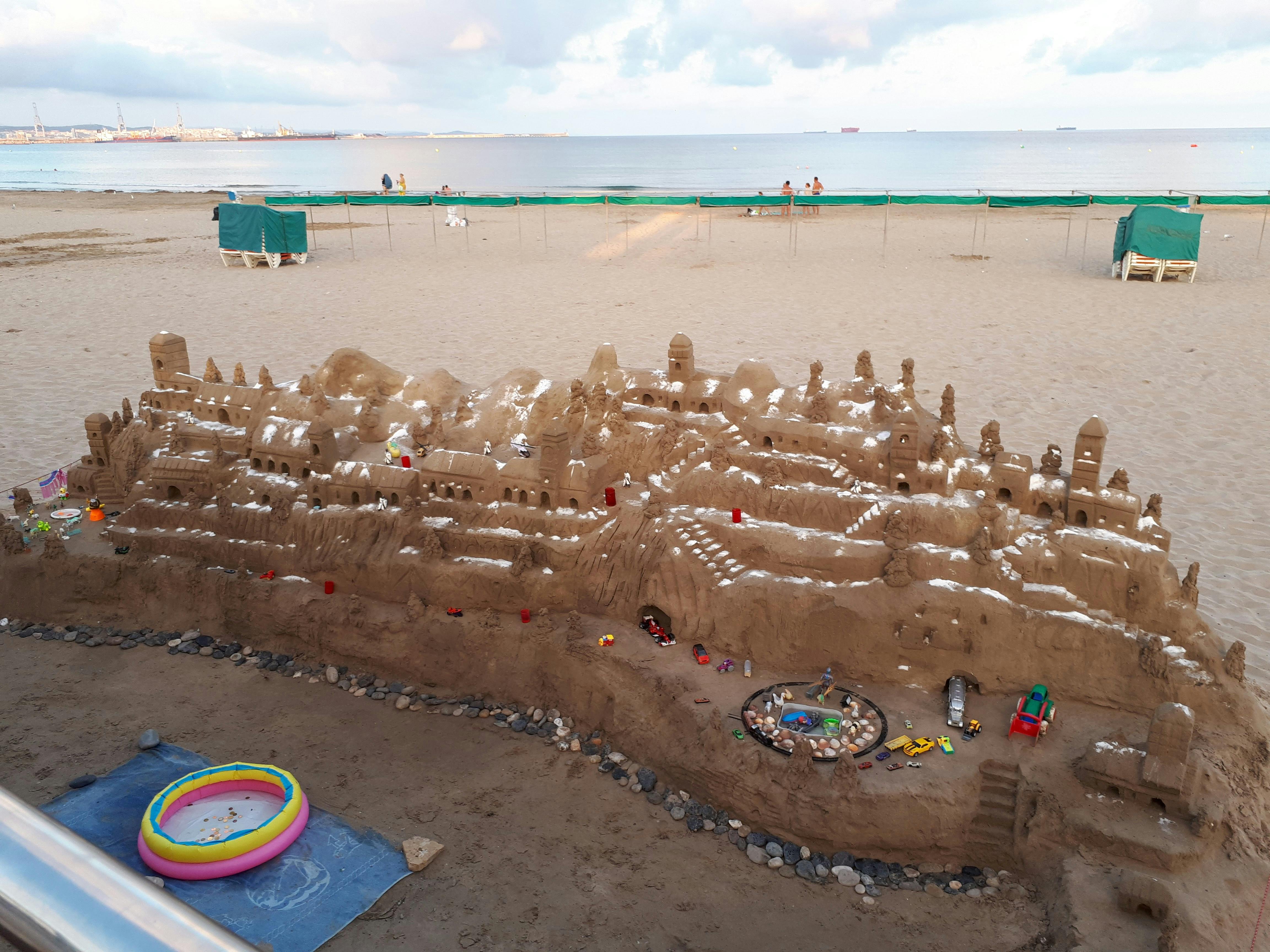 Mer 19 Photos & Videos Collected by Sylvie COLLIN