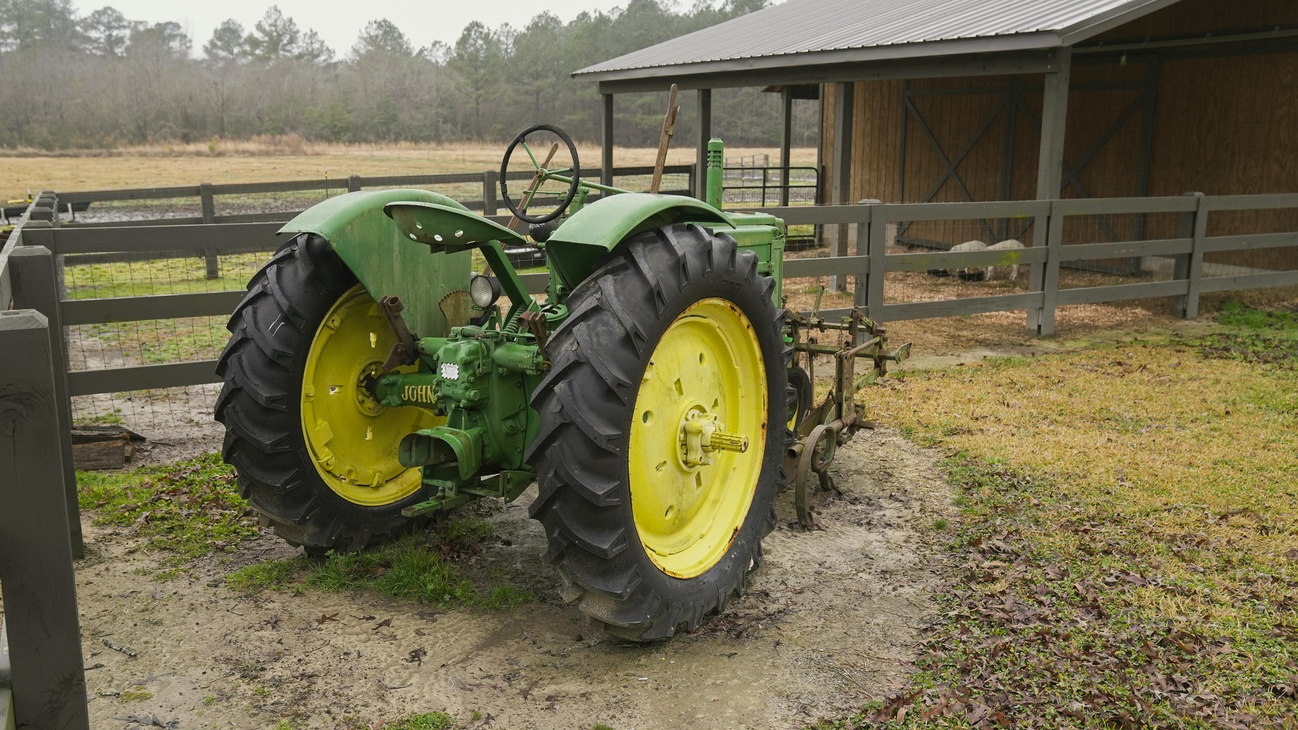 Tractor on Farm · Free Stock Photo