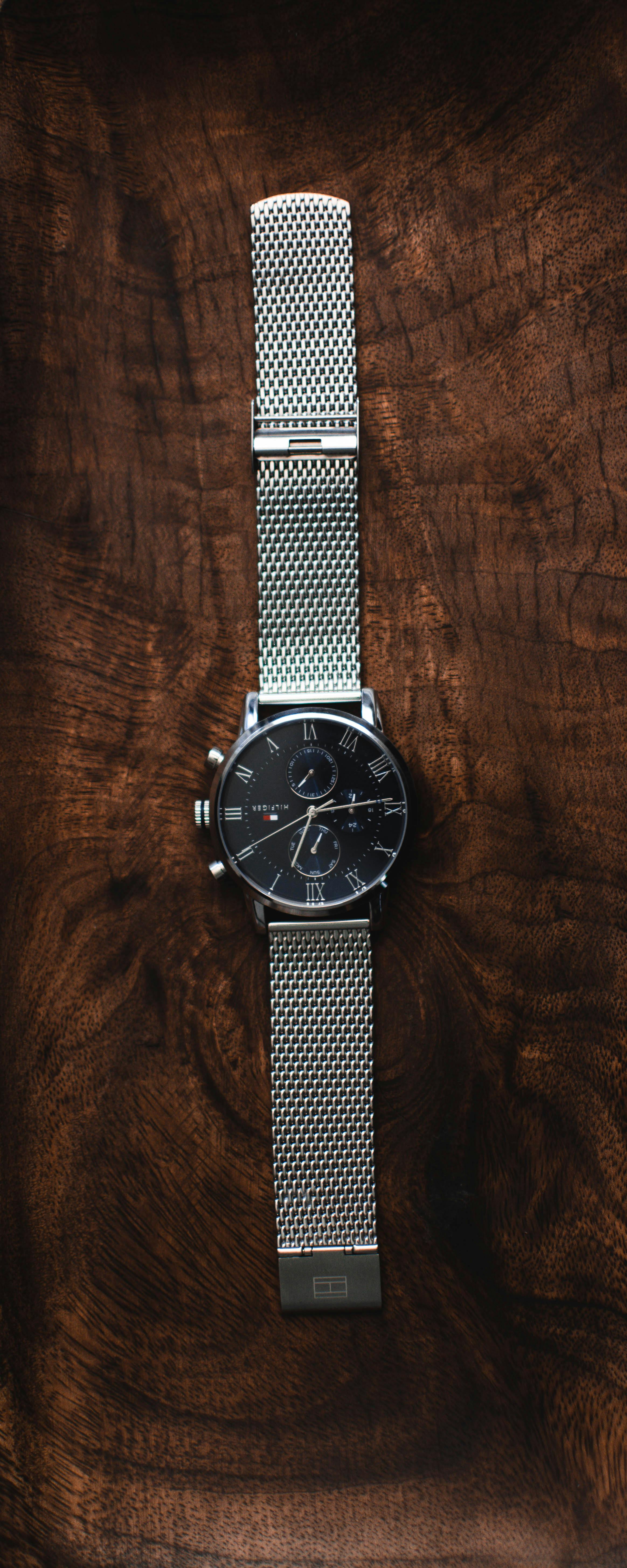 Close Up Shot of a Wristwatch · Free Stock Photo