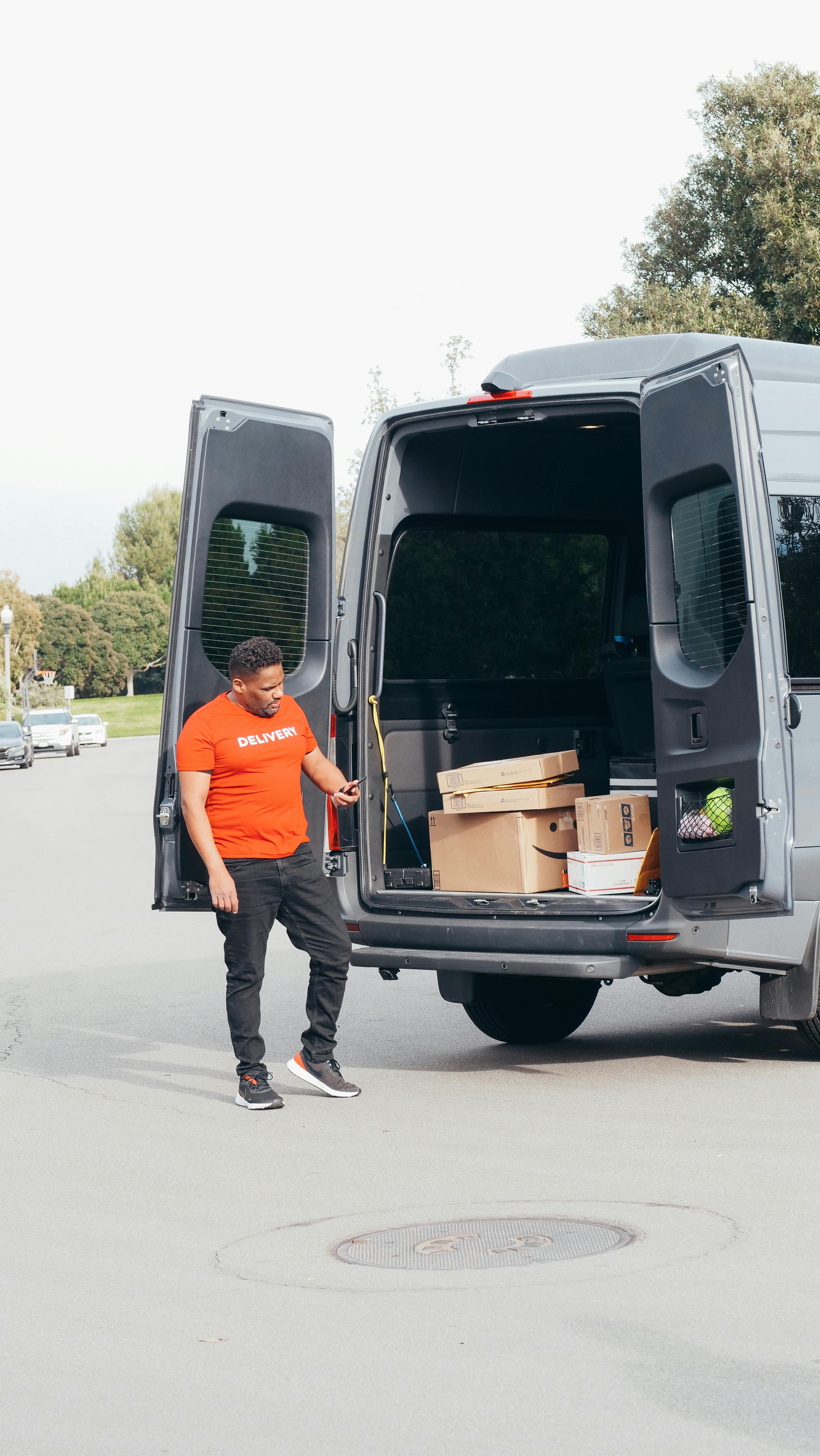 Delivery Motor Photos, Download The BEST Free Delivery Motor Stock ...