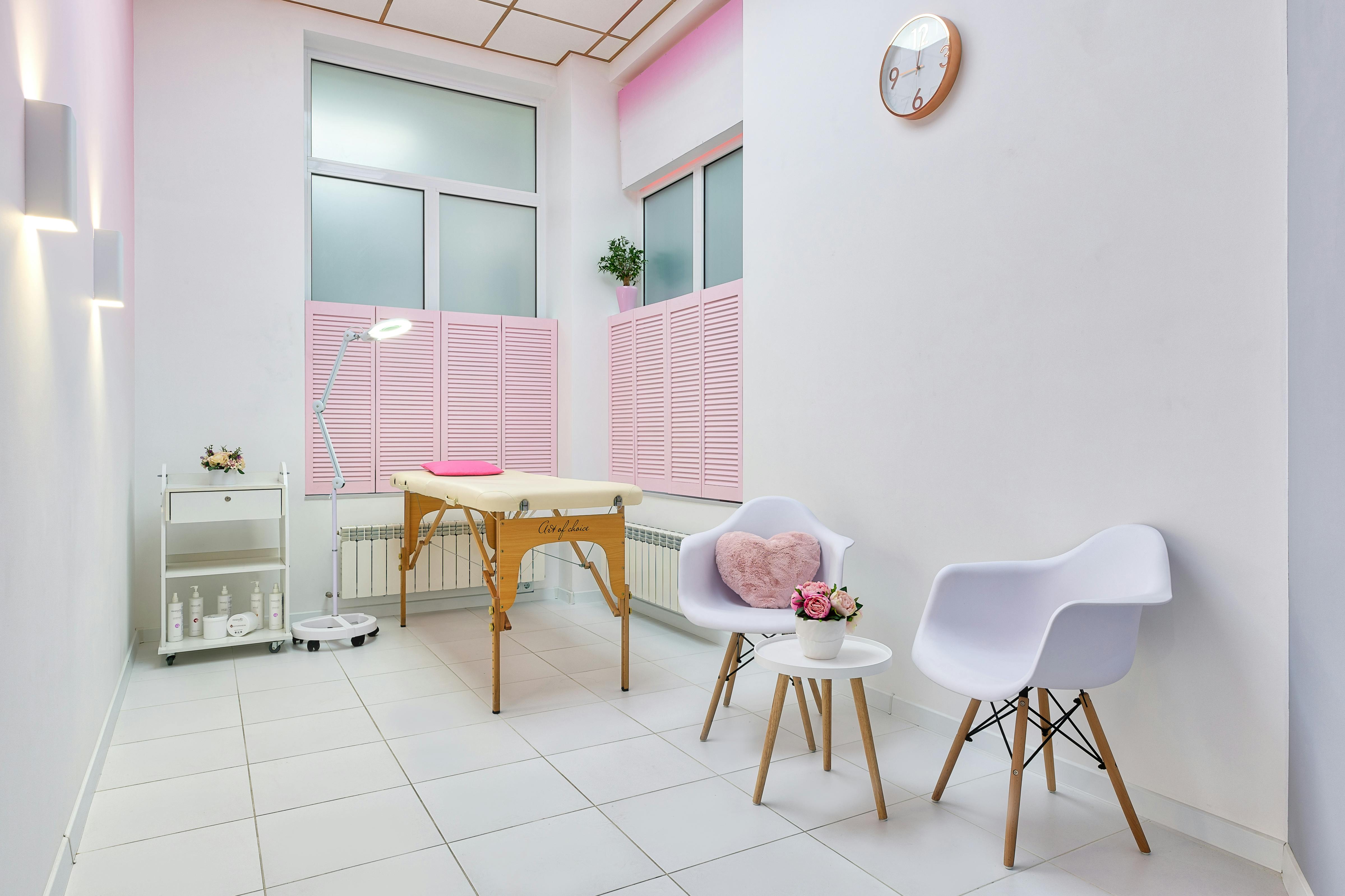 Stylish interior of modern beauty salon · Free Stock Photo