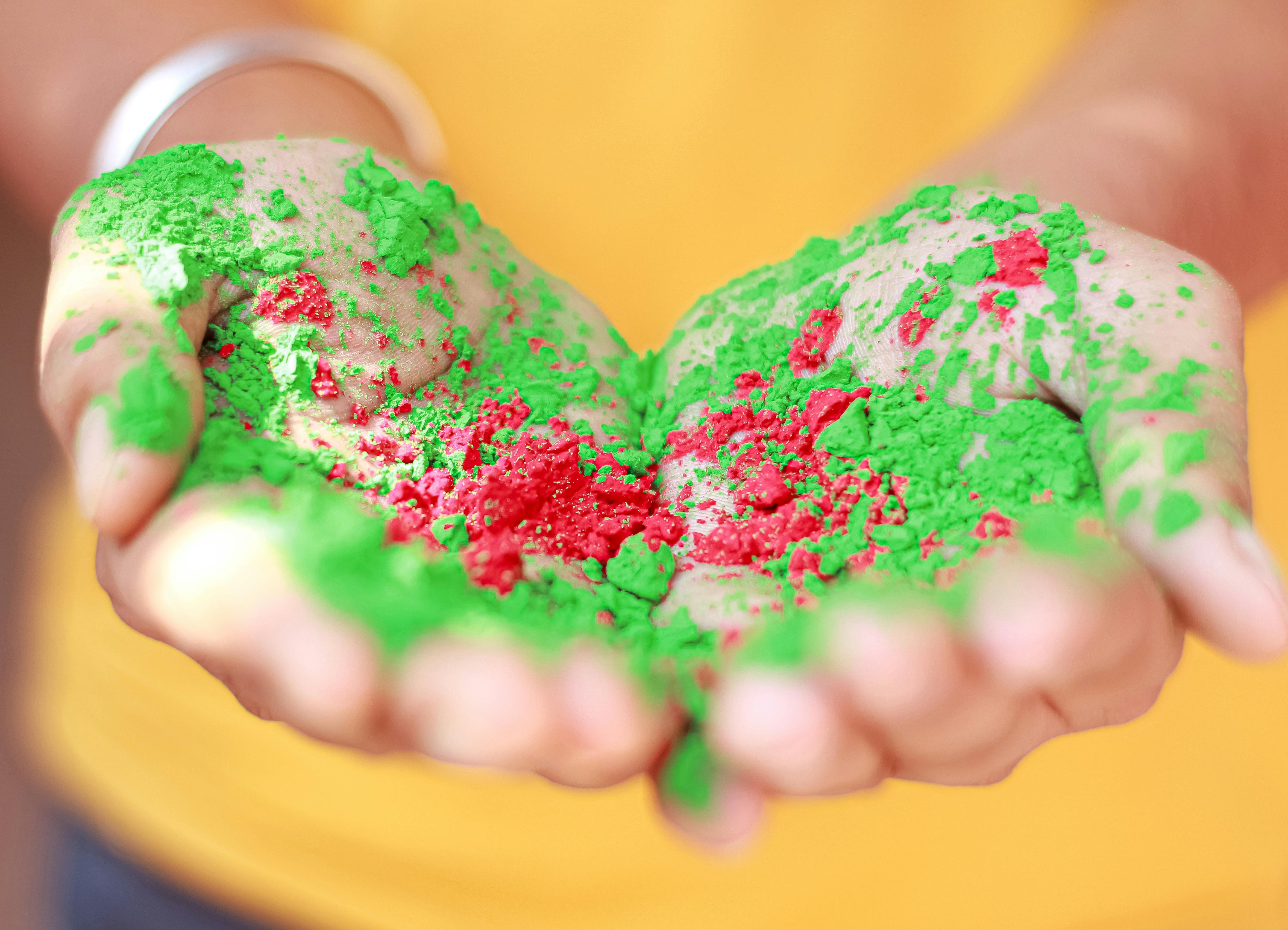 Close-Up Shot of Holi Powder on a Bowl · Free Stock Photo