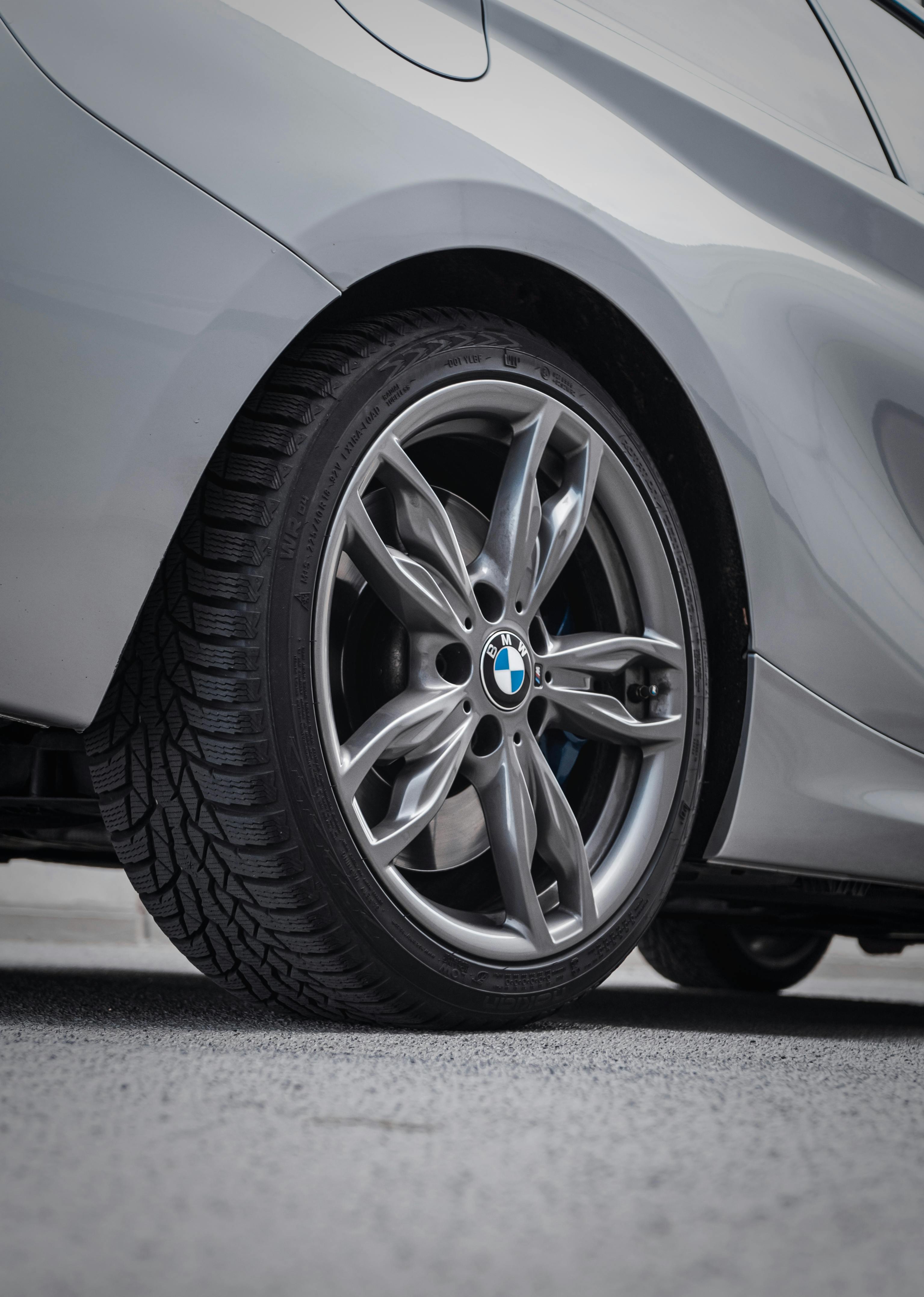 Close Up Shot of a Car Tire · Free Stock Photo