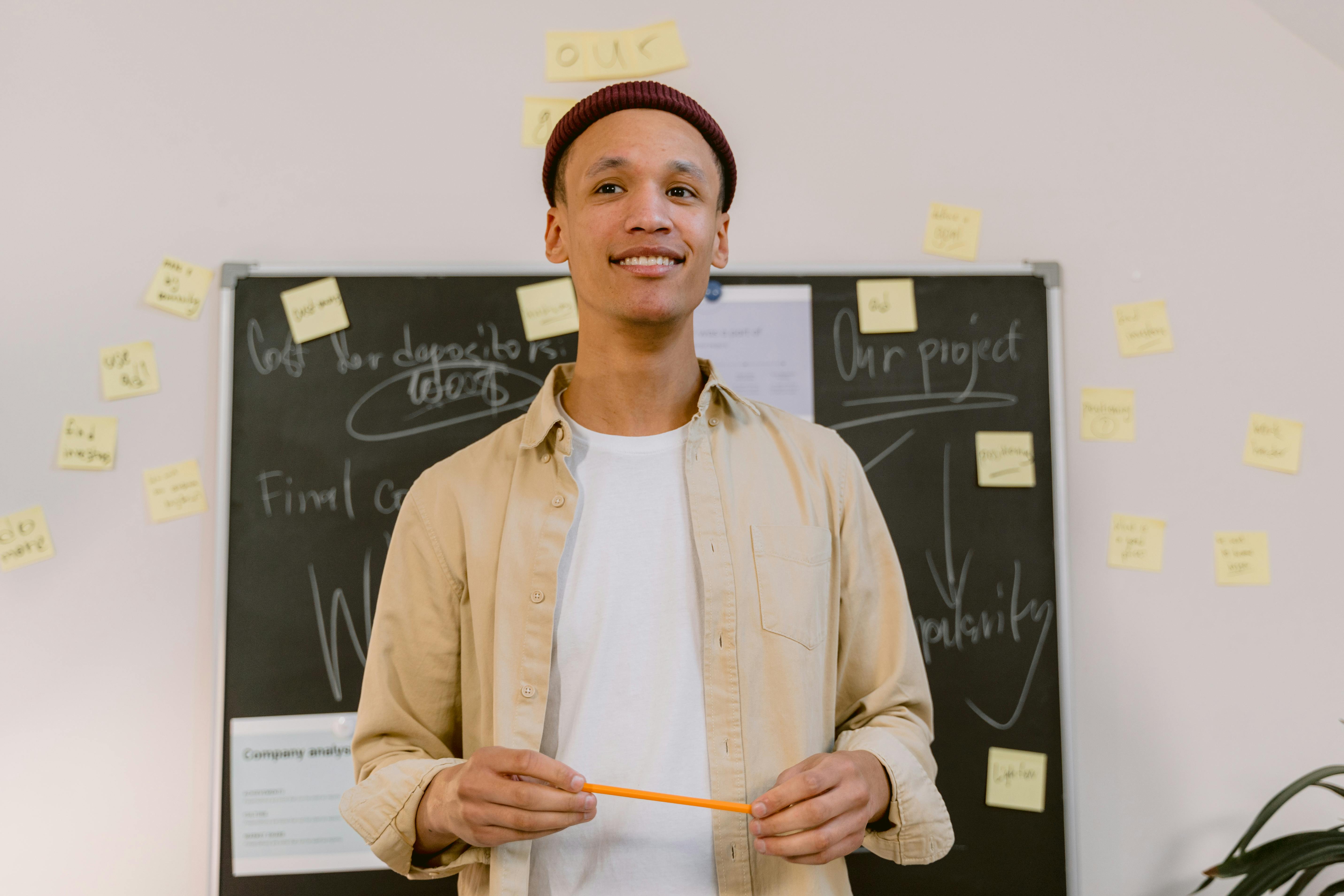 Man Pitching Idea Photos, Download The BEST Free Man Pitching Idea ...