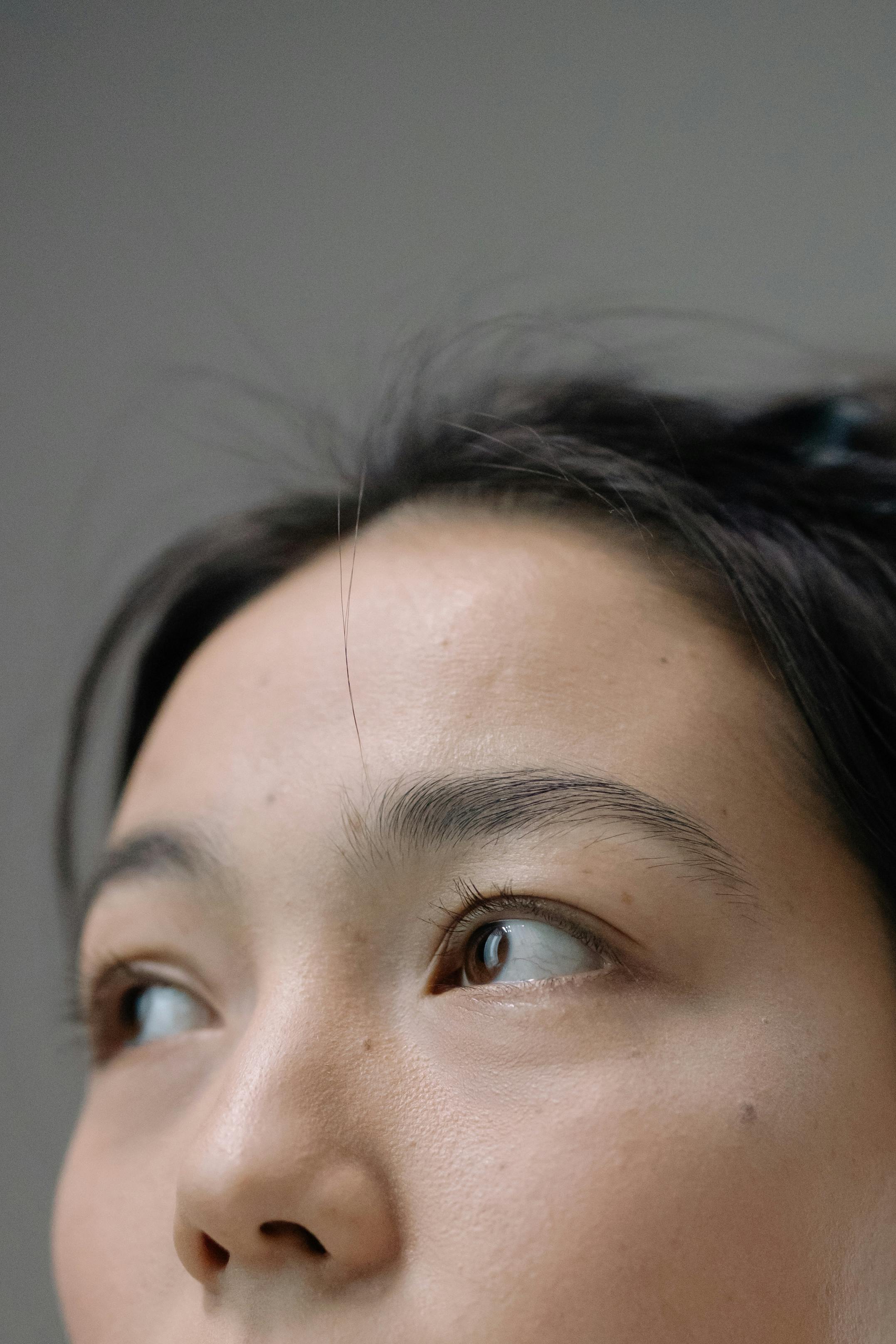 Close-up of an Attractive Woman · Free Stock Photo