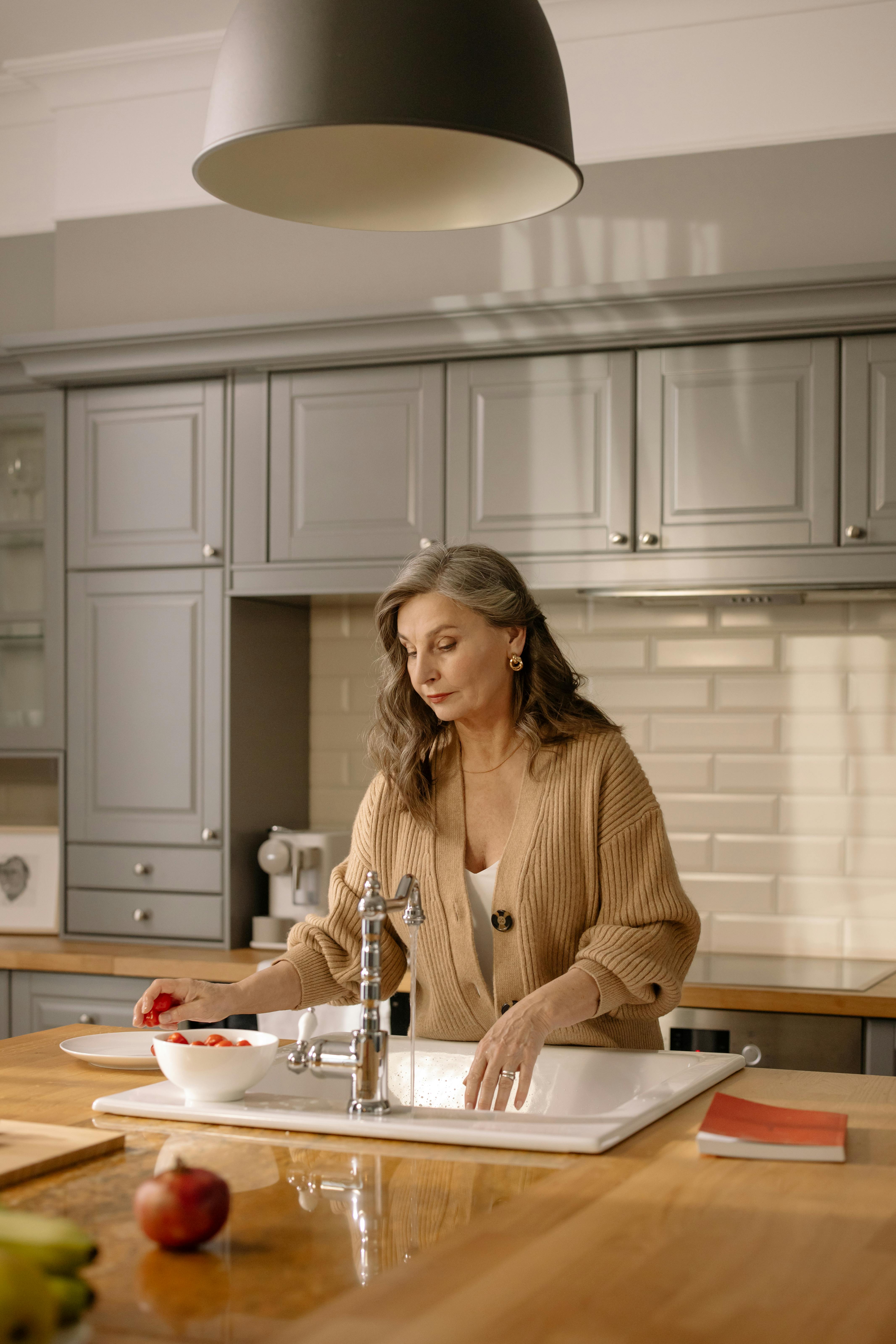 Kitchen Faucets With Food Photos, Download The BEST Free Kitchen ...