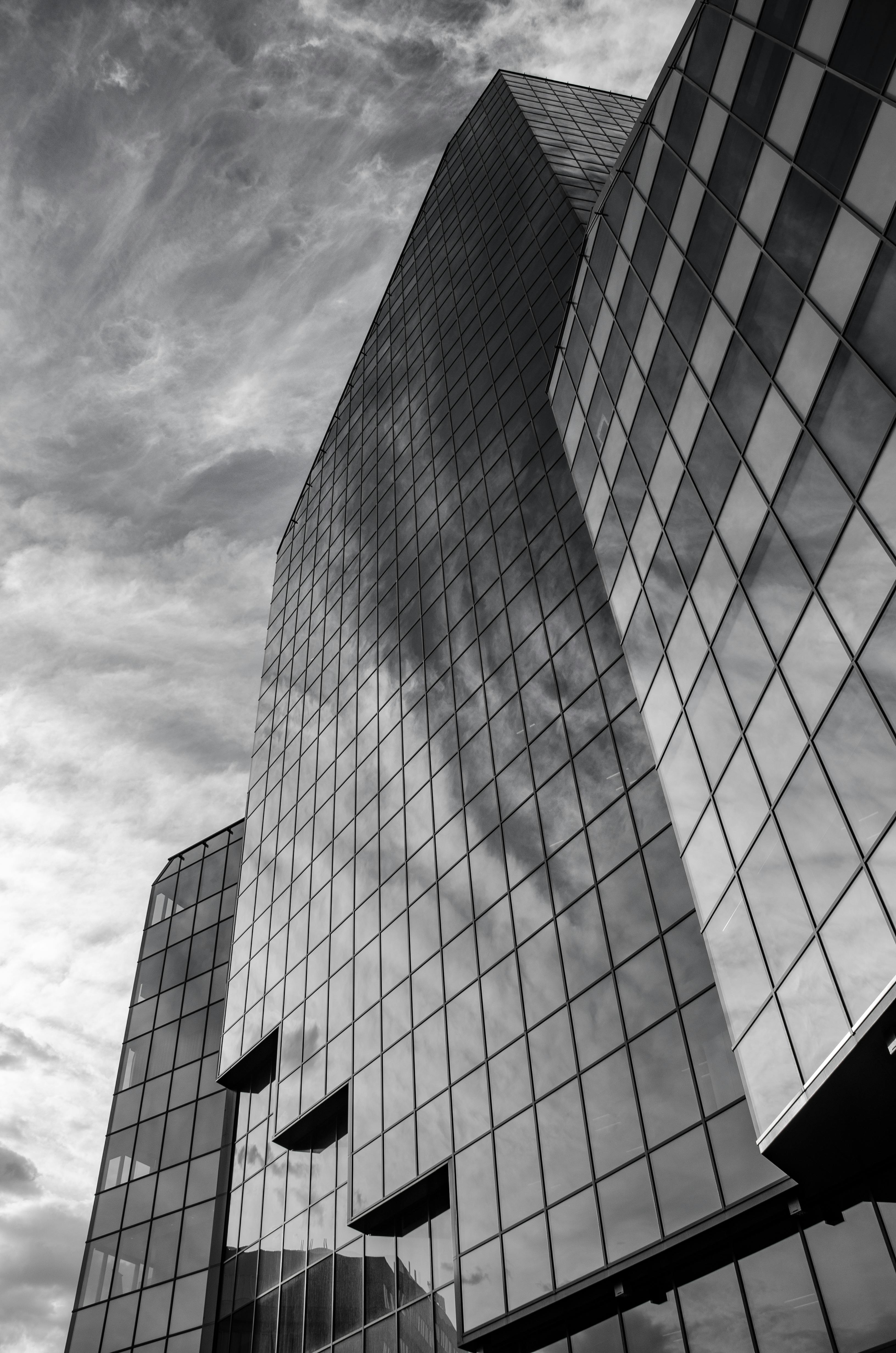 Foto profissional gratuita de a europa central, ângulos dinâmicos, ao ...