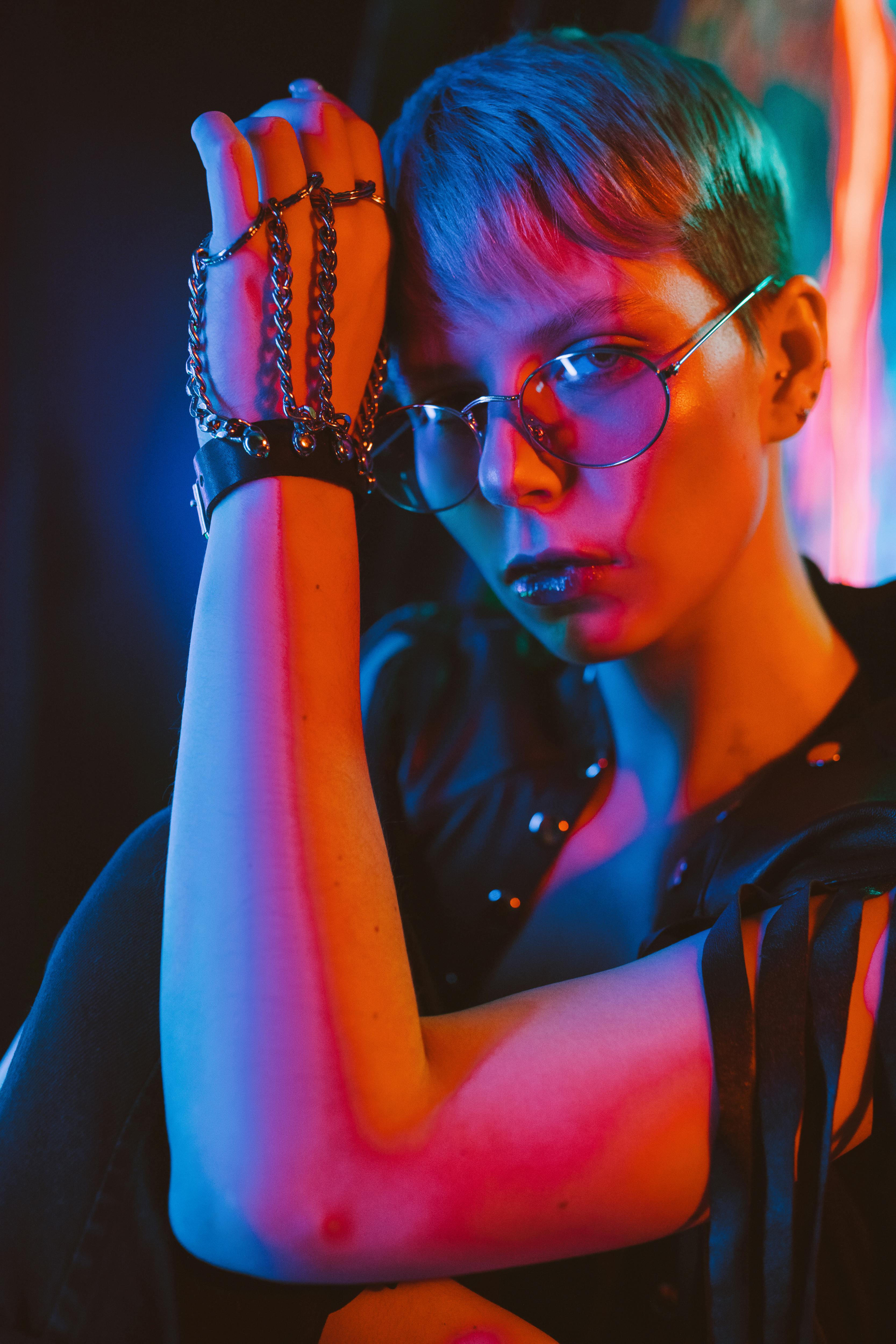 200,000+ Best Neon Portrait Photos · 100% Free Download · Pexels Stock ...