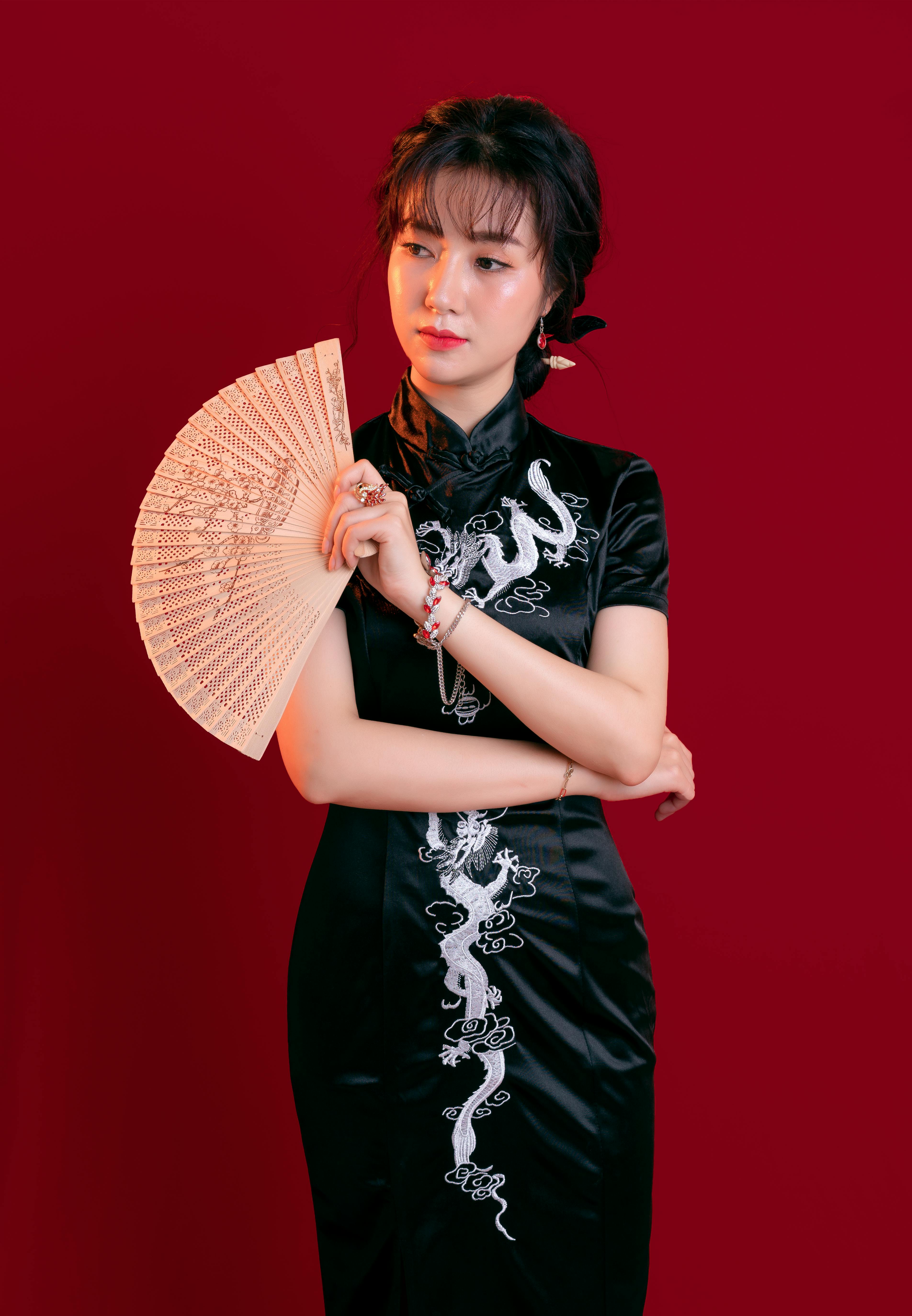 Asian Fans Photos, Download The BEST Free Asian Fans Stock Photos & HD ...