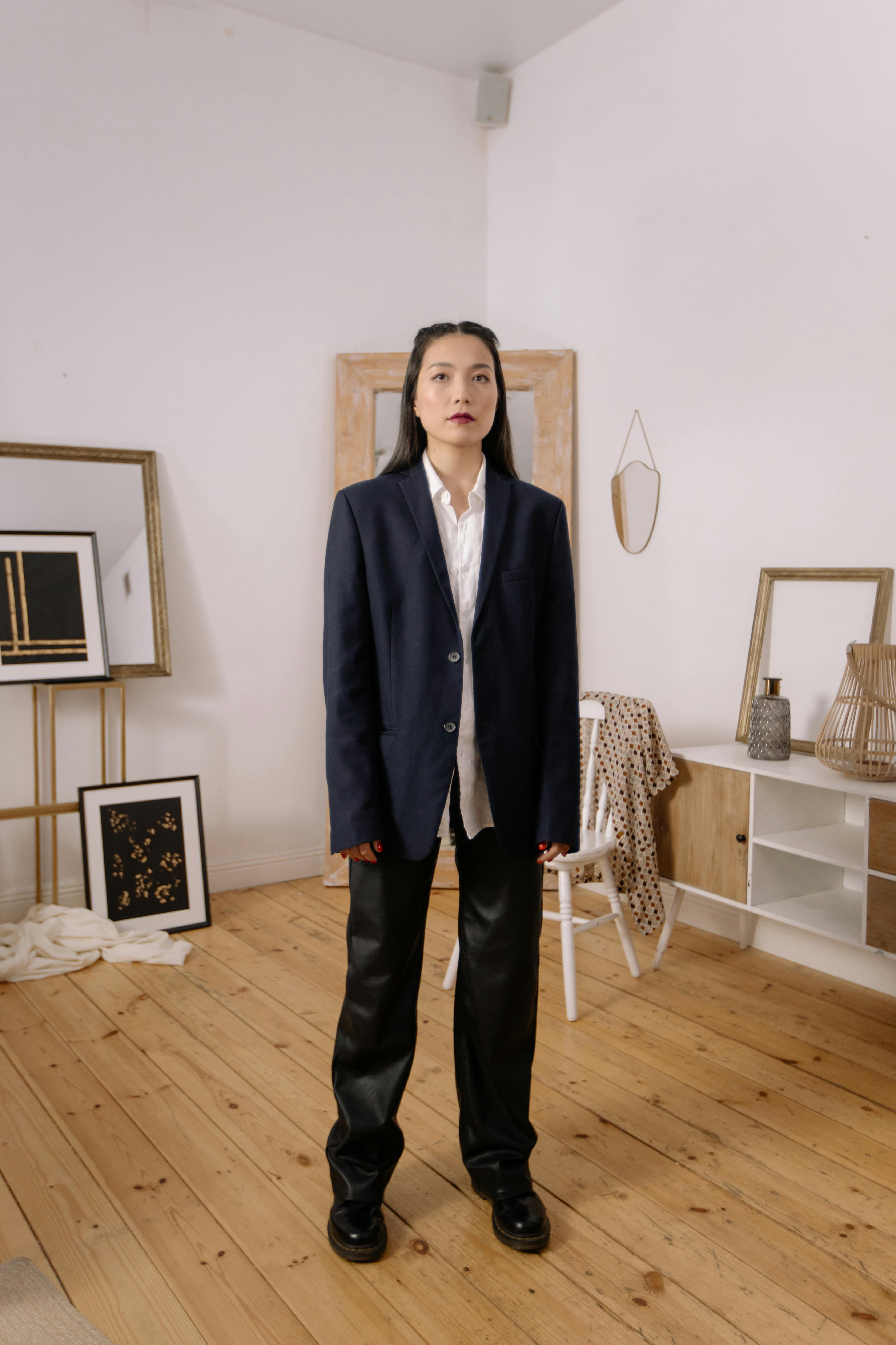 People Wearing Clothes Photos, Download The BEST Free People Wearing ...