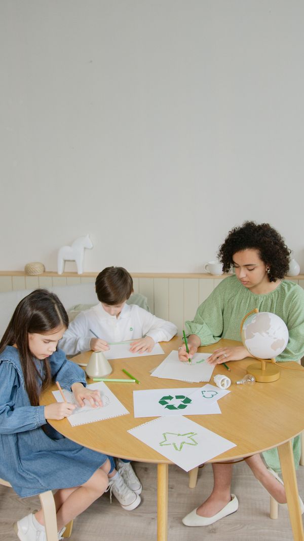 30 000 Teacher Materials In Education 100 Pexels 30-000-teacher-materials-in-education-100-pexels