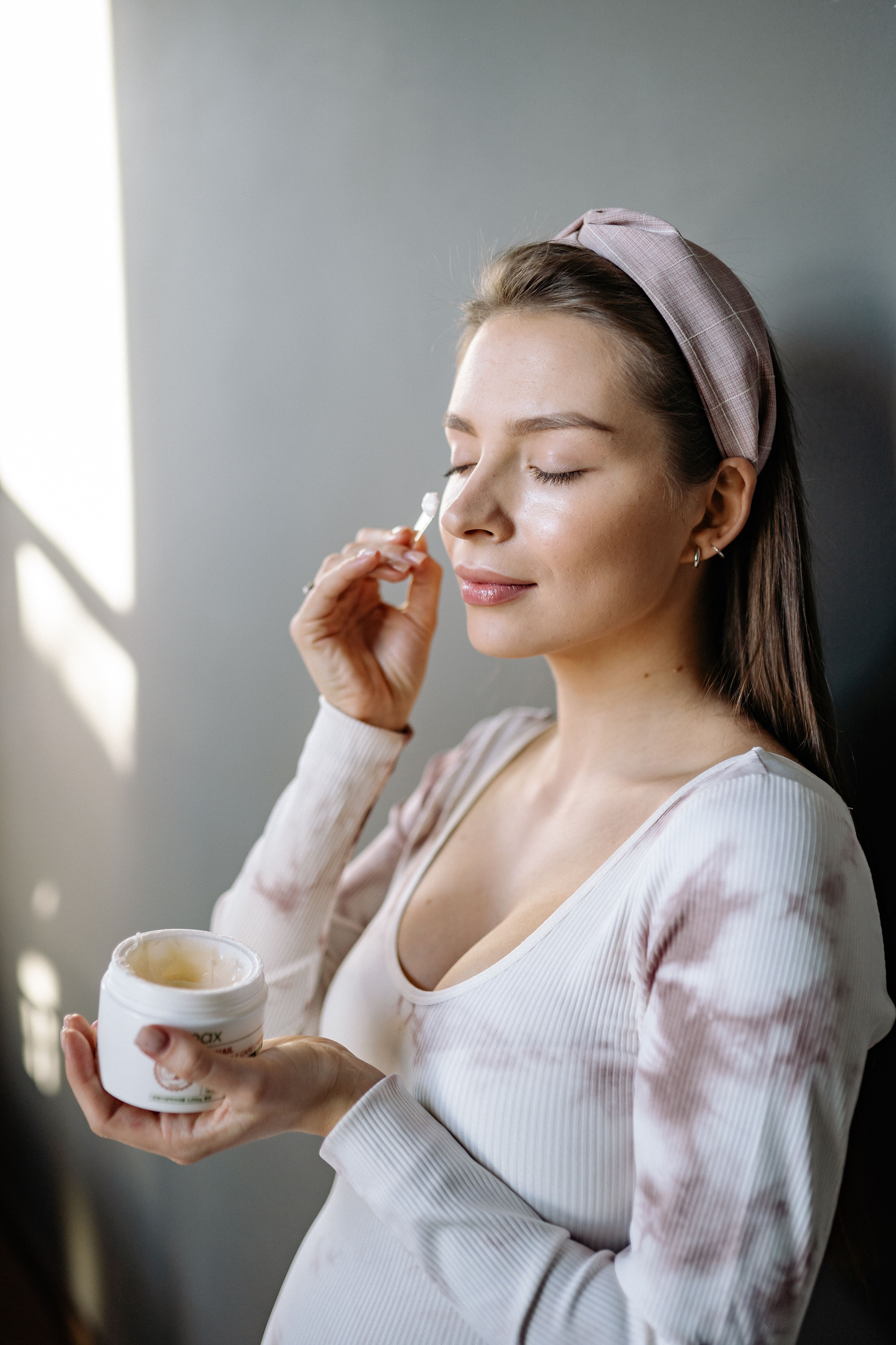 Bump Cream Photos, Download The BEST Free Bump Cream Stock Photos & HD ...