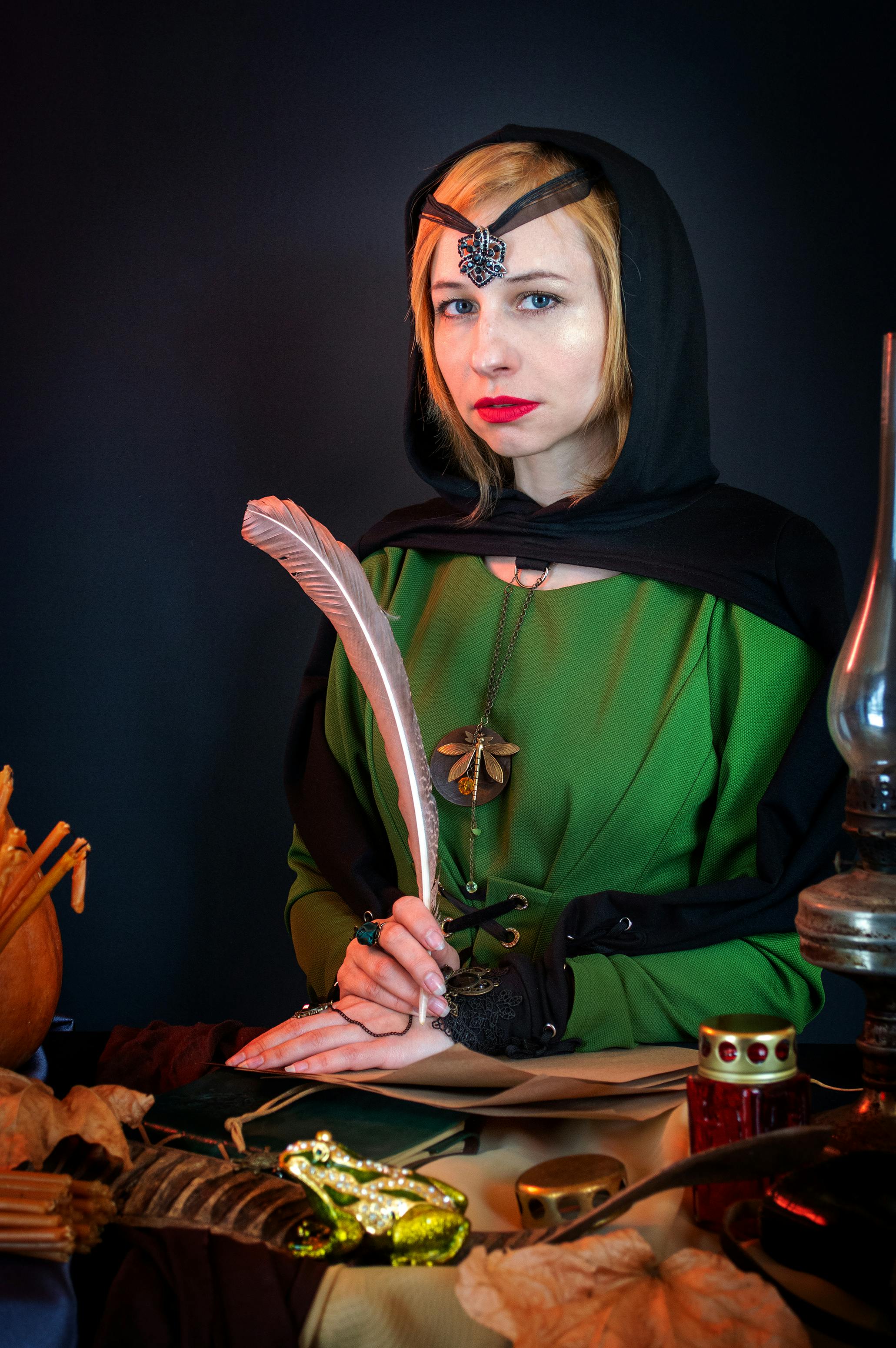 Selina Red Frog Photos, Download The BEST Free Selina Red Frog Stock ...